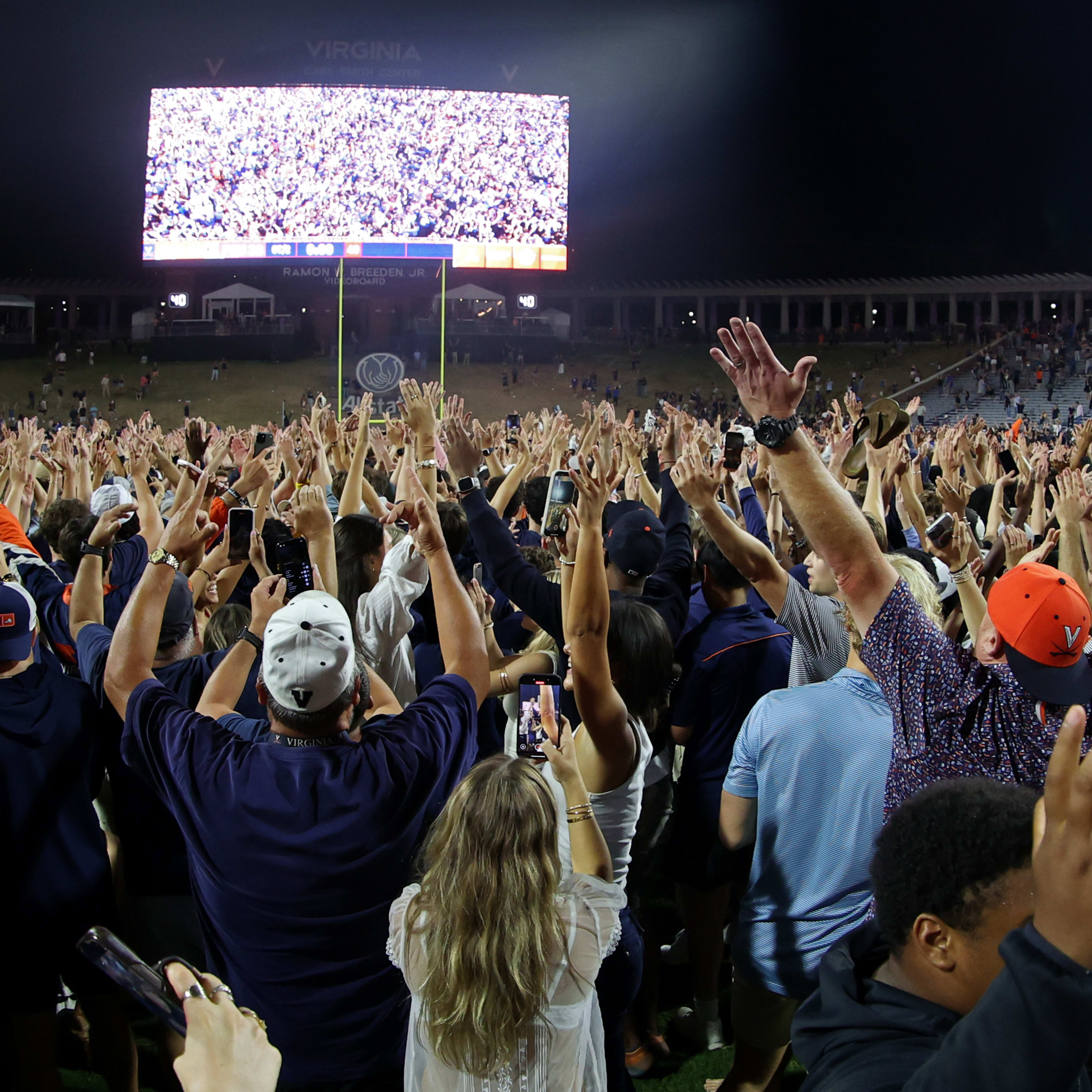 Lane Kiffin's Stunning Daughter, Presley, Goes Viral For Volleyball ...