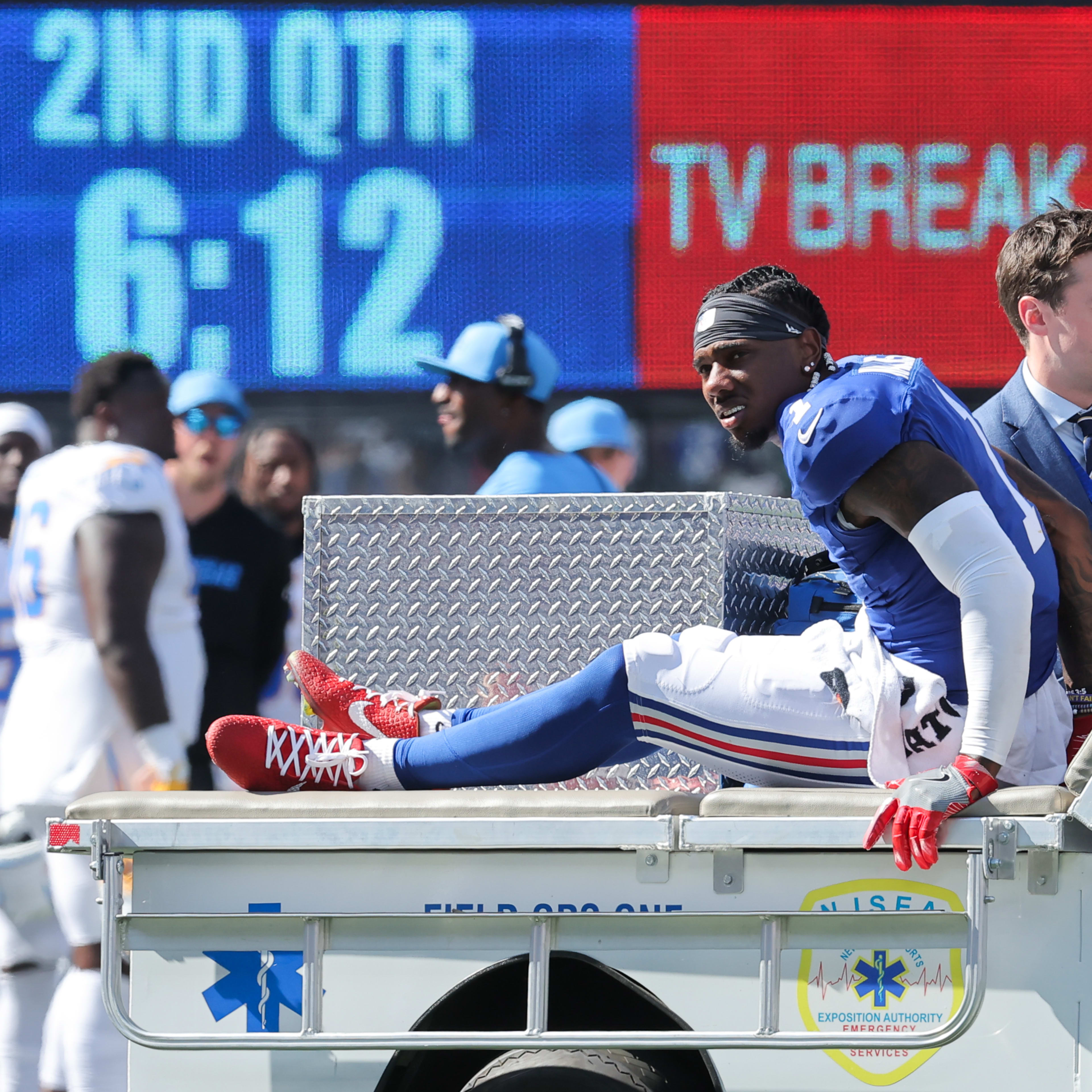 Cowboys Cheerleader Turns Heads With Las Vegas Swimsuit Photo - The Spun