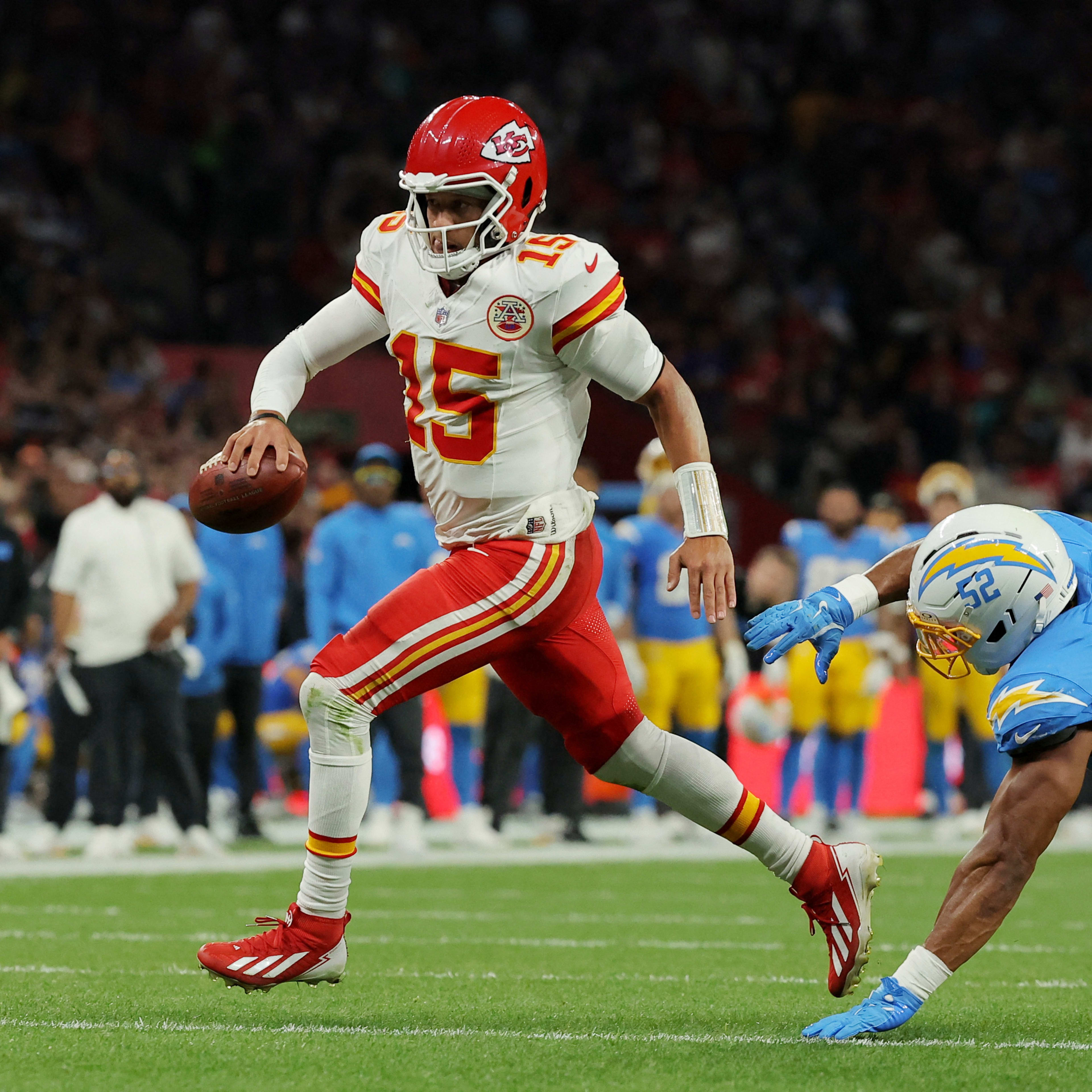 Is Paige Bueckers Already A Better WNBA Player Than Caitlin Clark ...