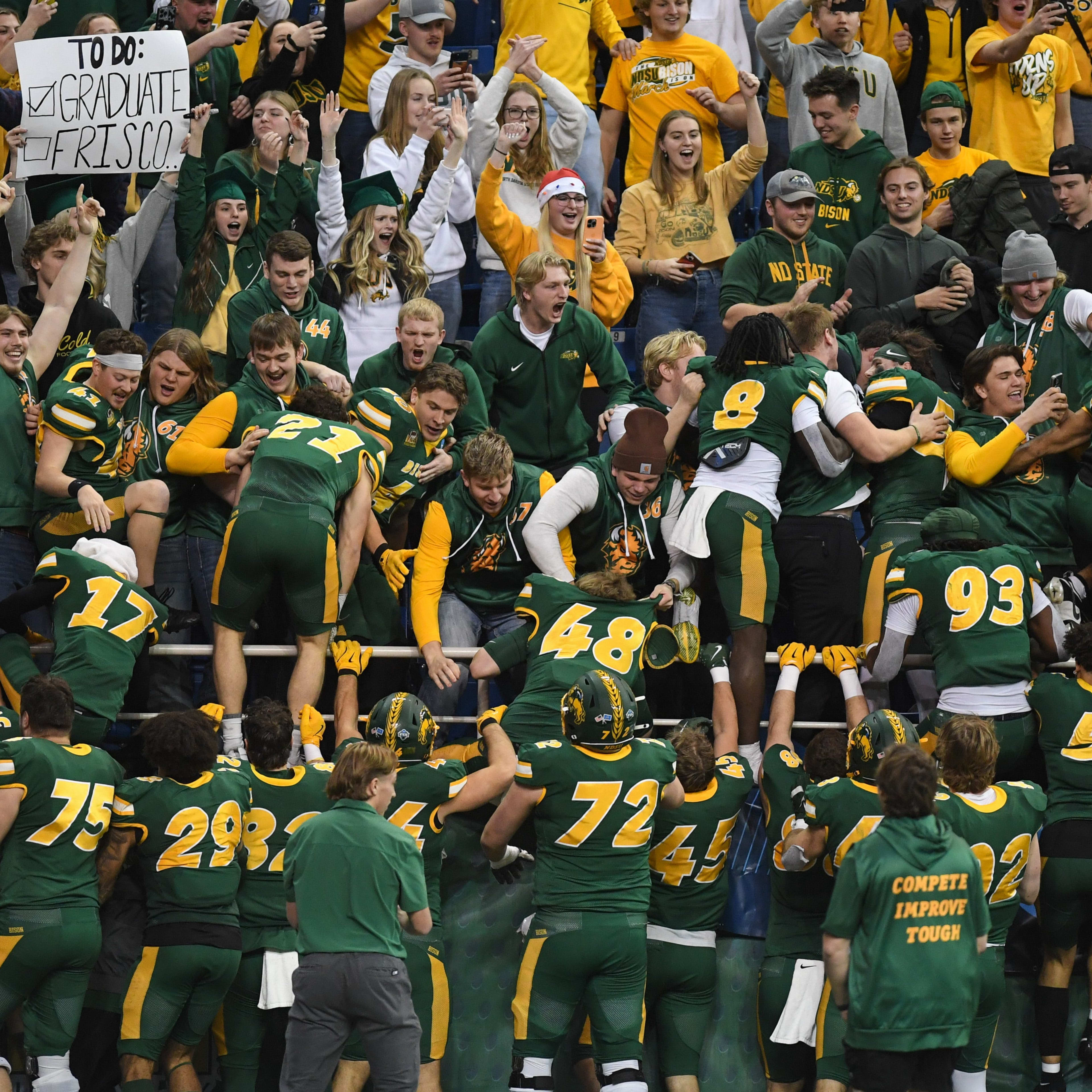 'Jeez Sophie' - Caitlin Clark Calls Out Teammate's Swimsuit Photo - The Spun