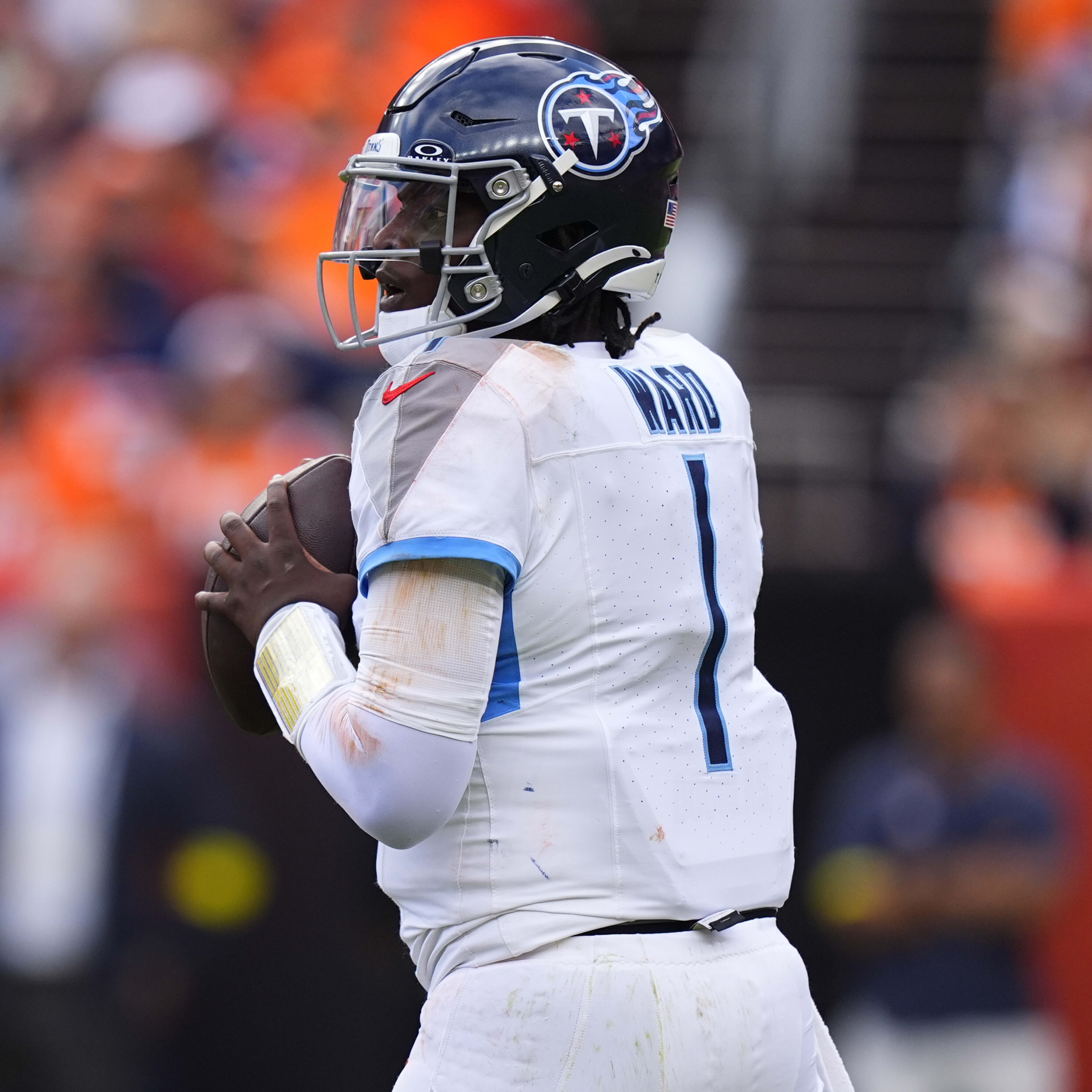 'Stunning' Ohio State Cheerleader Goes Viral For Offseason Photo - The Spun