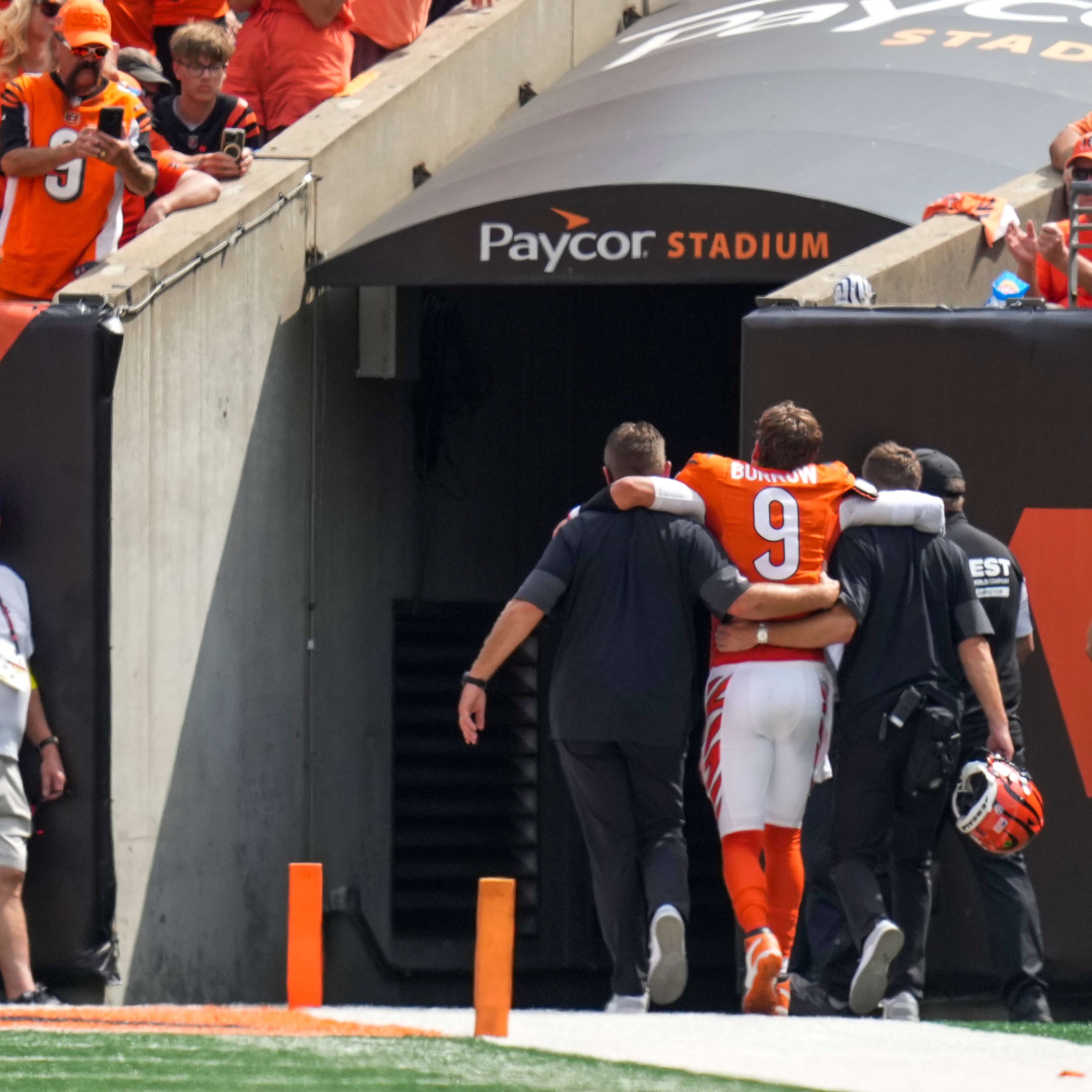 Sydney Sweeney Has Fans Drooling In New Bra-Less Photoshoot - The Spun