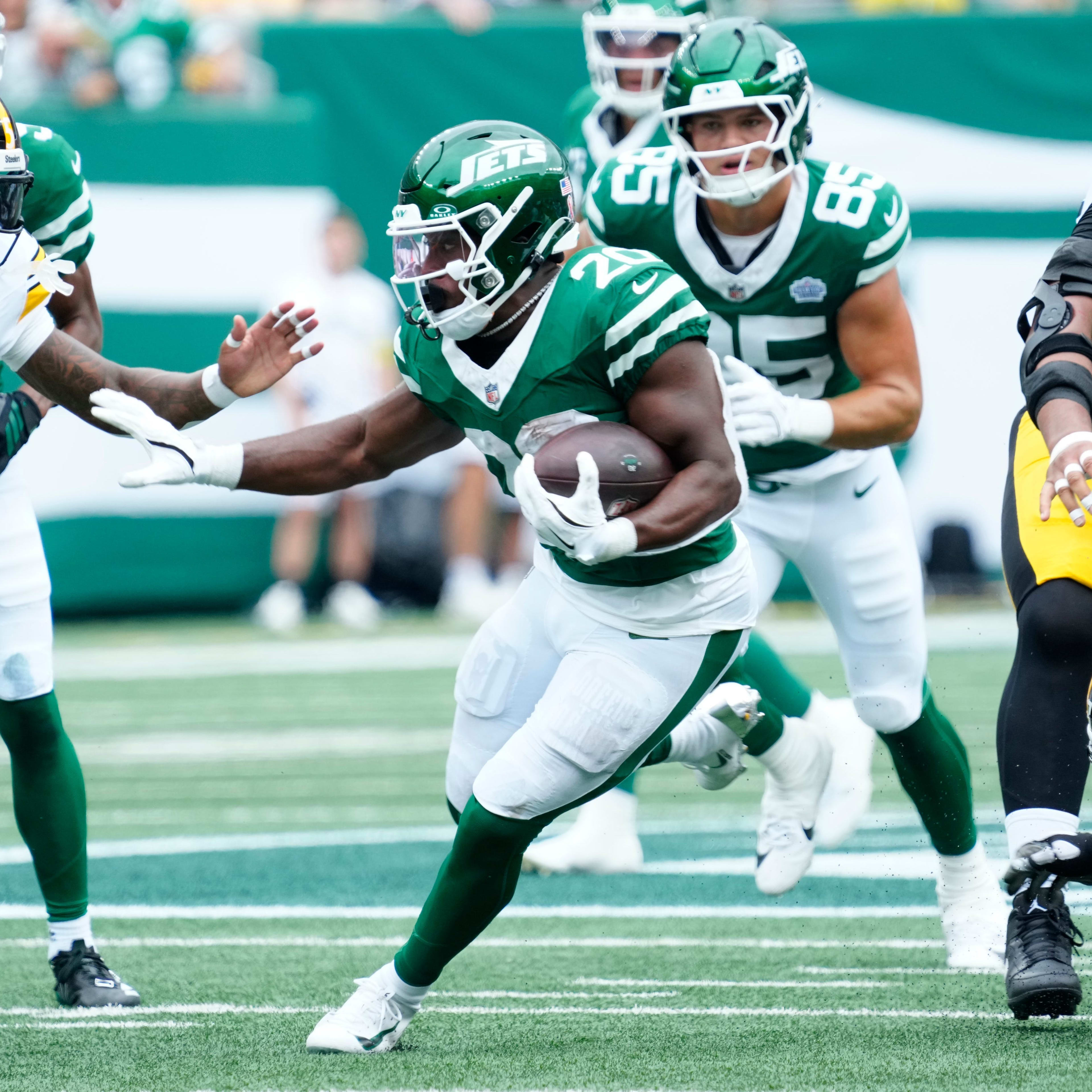 Lane Kiffin's Stunning Daughter, Presley, Goes Viral For Volleyball ...