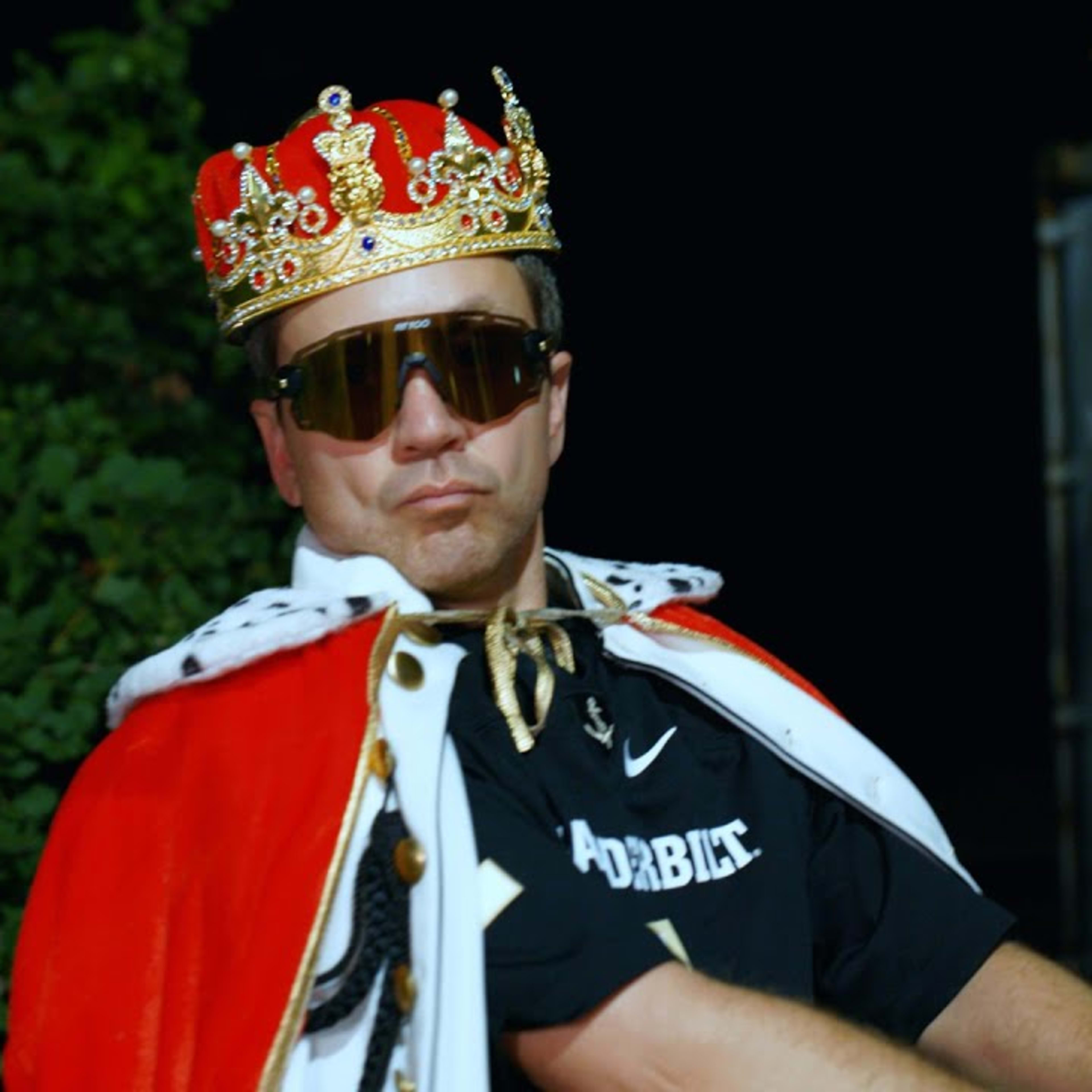 College Football Announcer Stepping Away From Social Media - The Spun