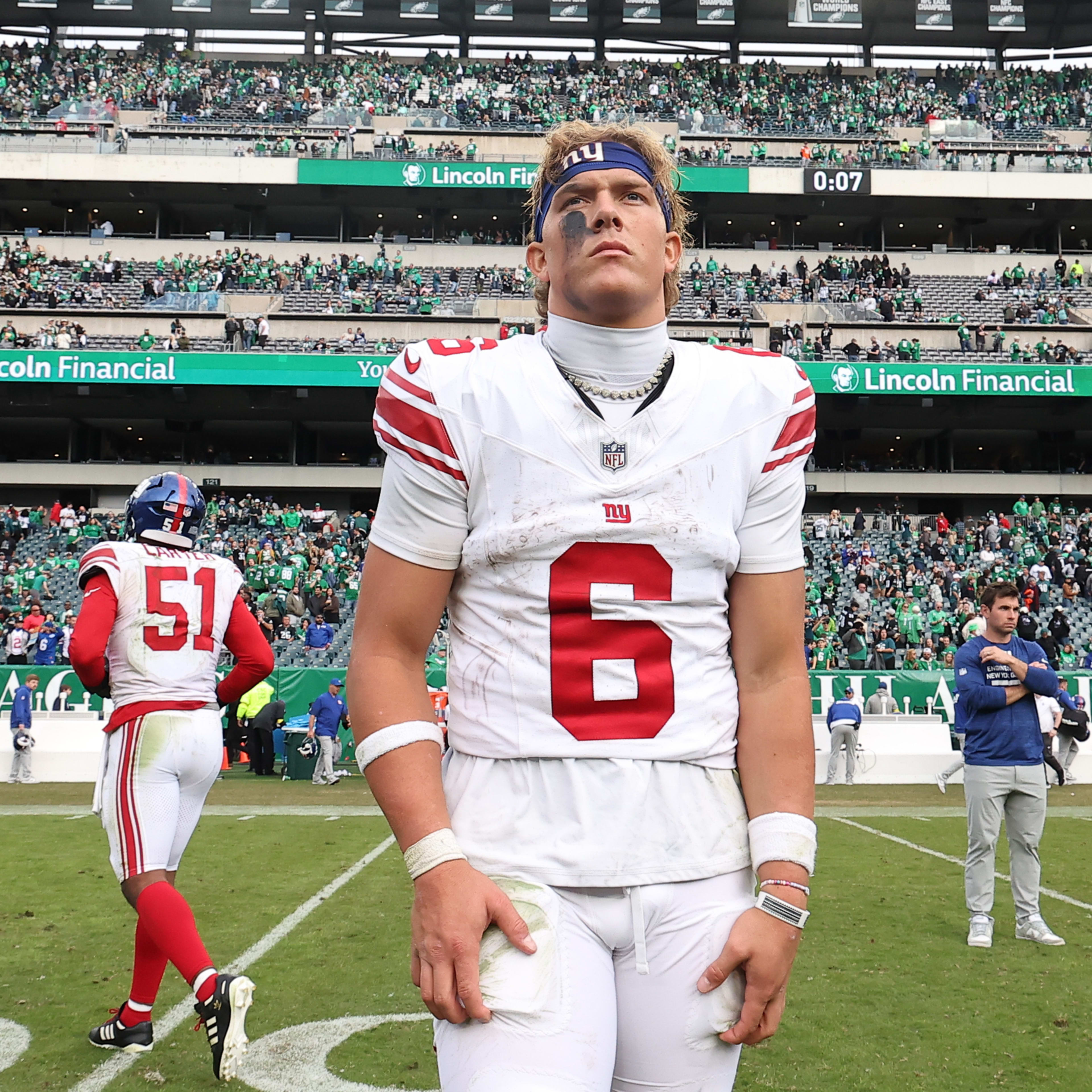 Top Quarterback Prospect's Mom Goes Viral Before NFL Draft - The Spun