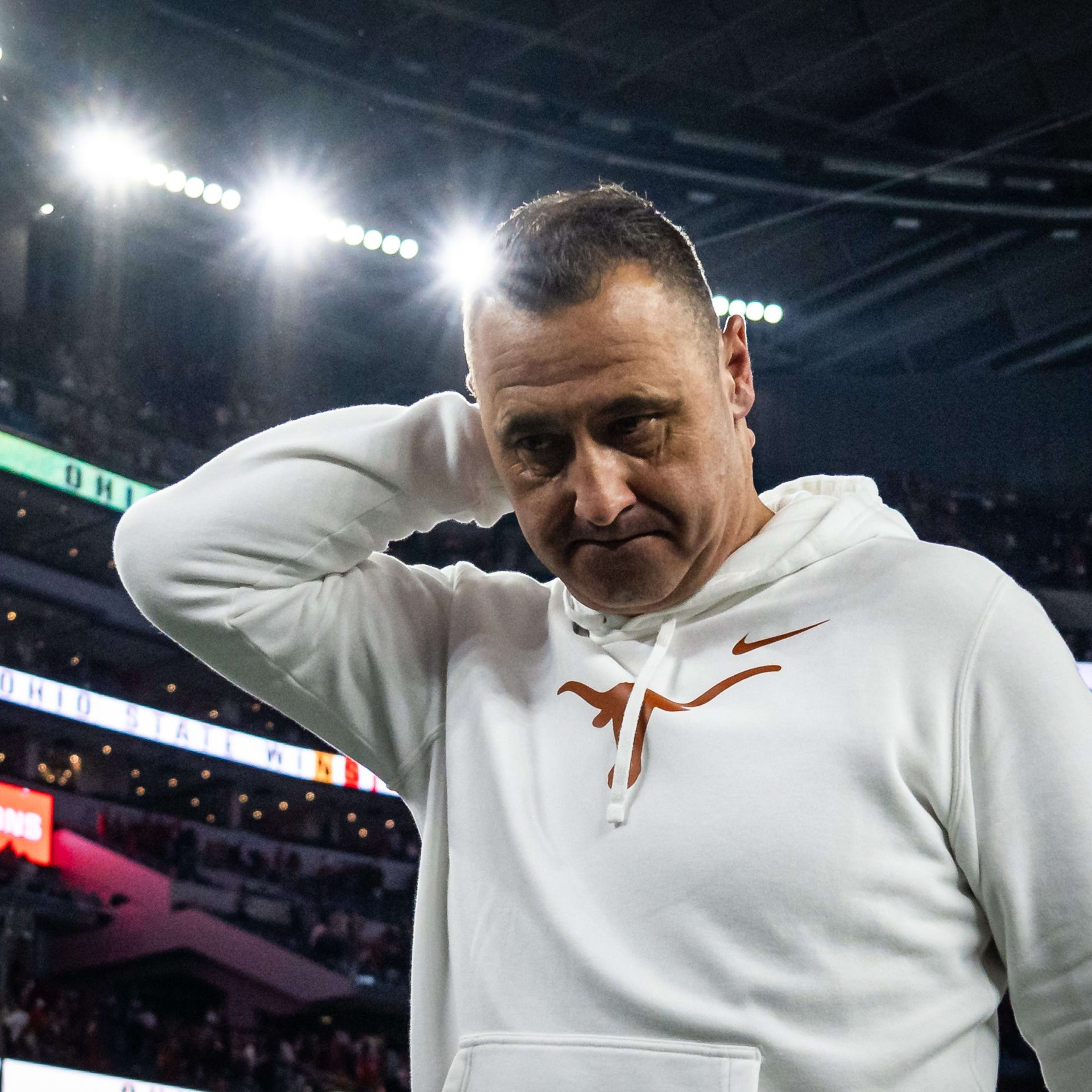 Lane Kiffin's Stunning Daughter, Presley, Goes Viral For Volleyball ...