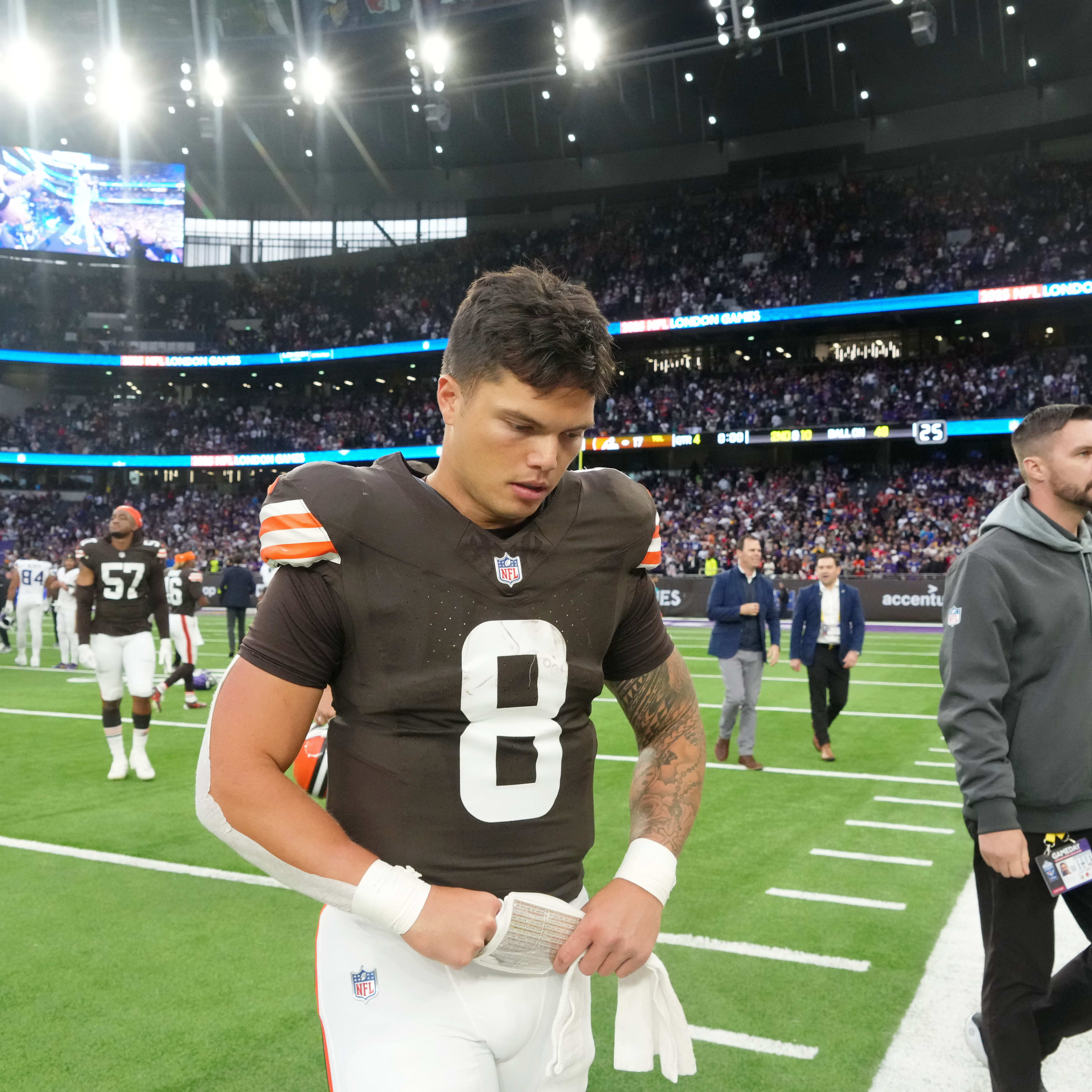 Florida State Player Trampled By Virginia Fans Storming Field - The Spun
