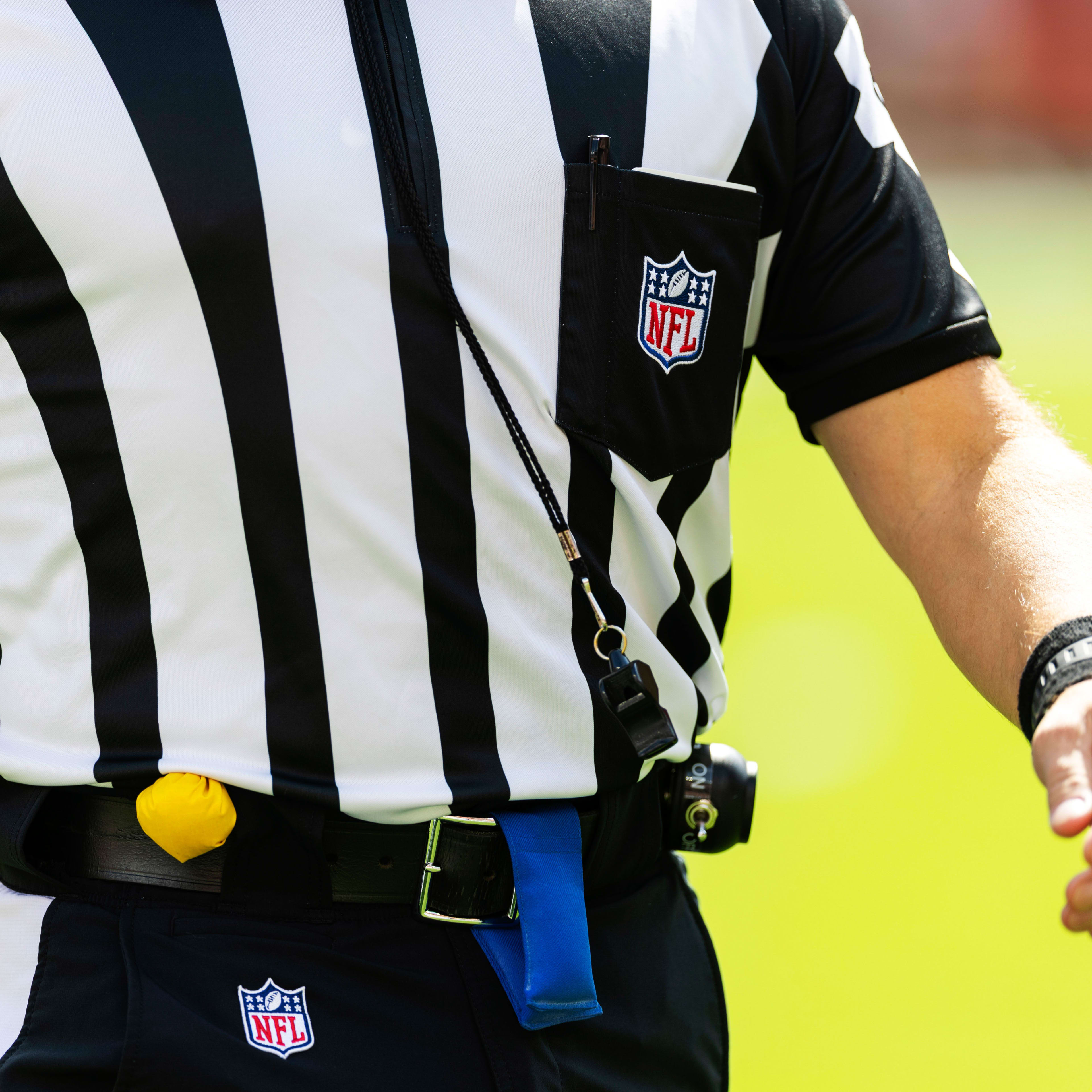 Steve Spurrier Reveals His 2025 Heisman Trophy Vote - Sort Of - The Spun