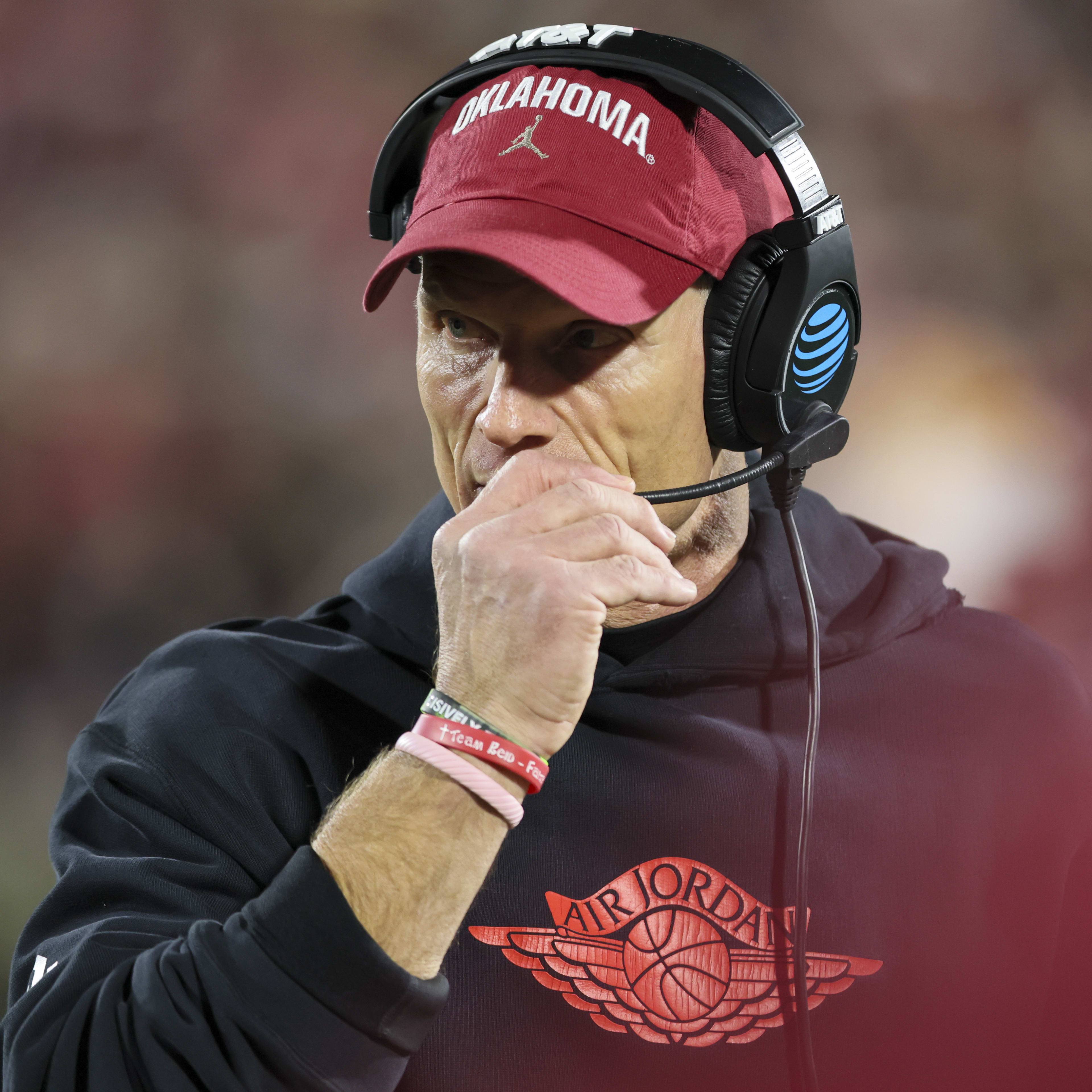 1 College Spent More Than $50 Million On NIL Payments In 2024-25 - The Spun