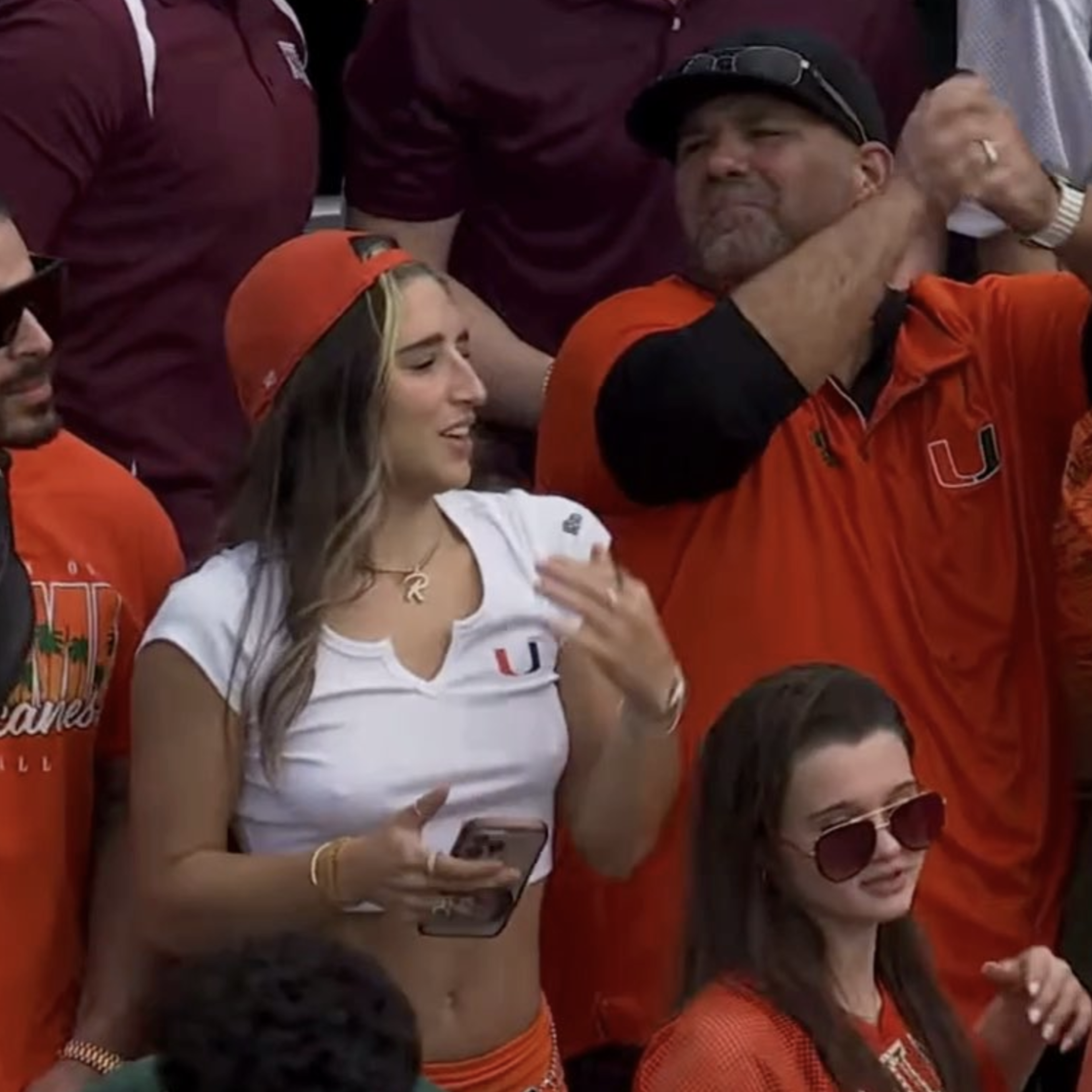 NFL Reporter Jordan Schultz Is Son Of A Famous CEO - The Spun