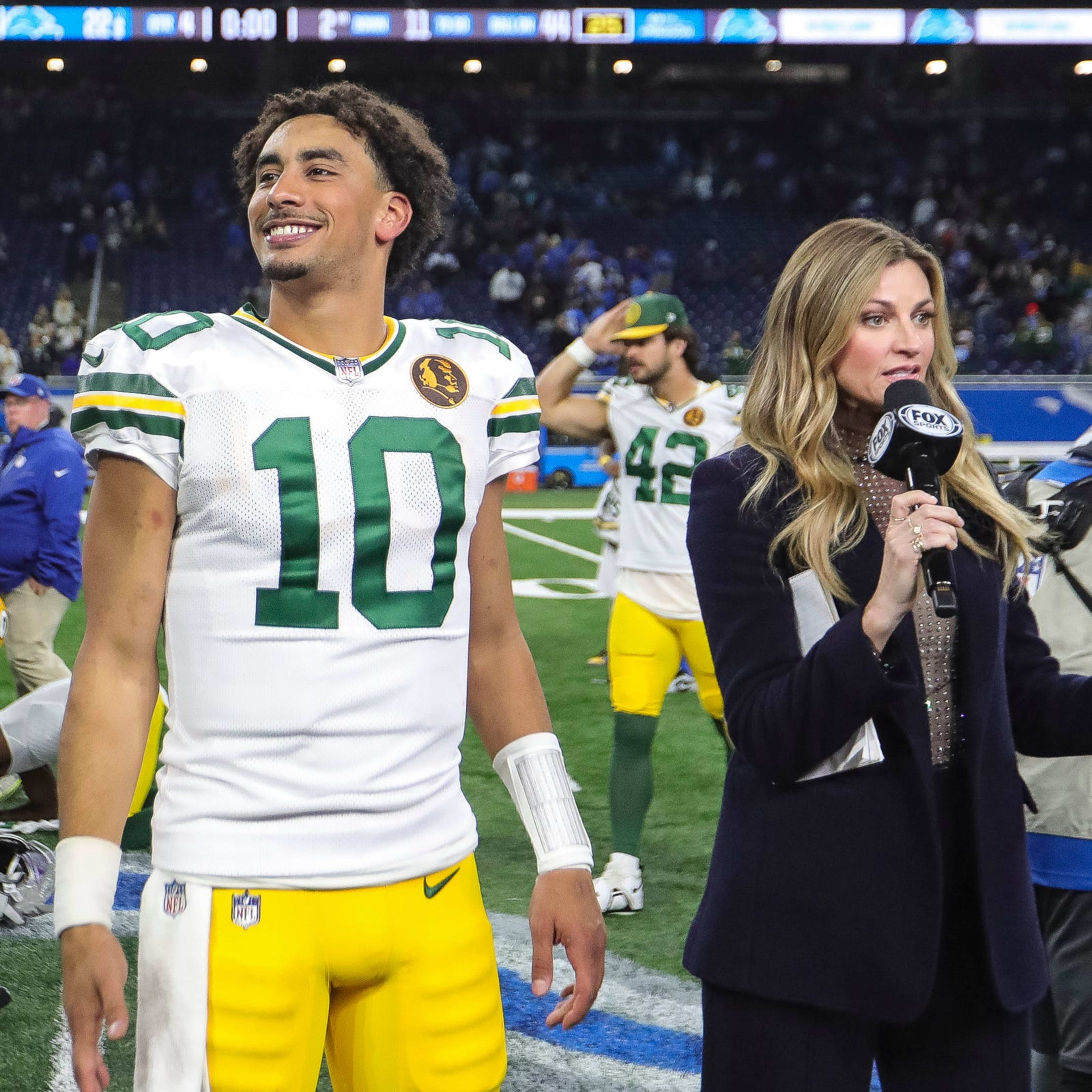 NFL Fans Are Demanding An 'Apology' From Jason Kelce - The Spun