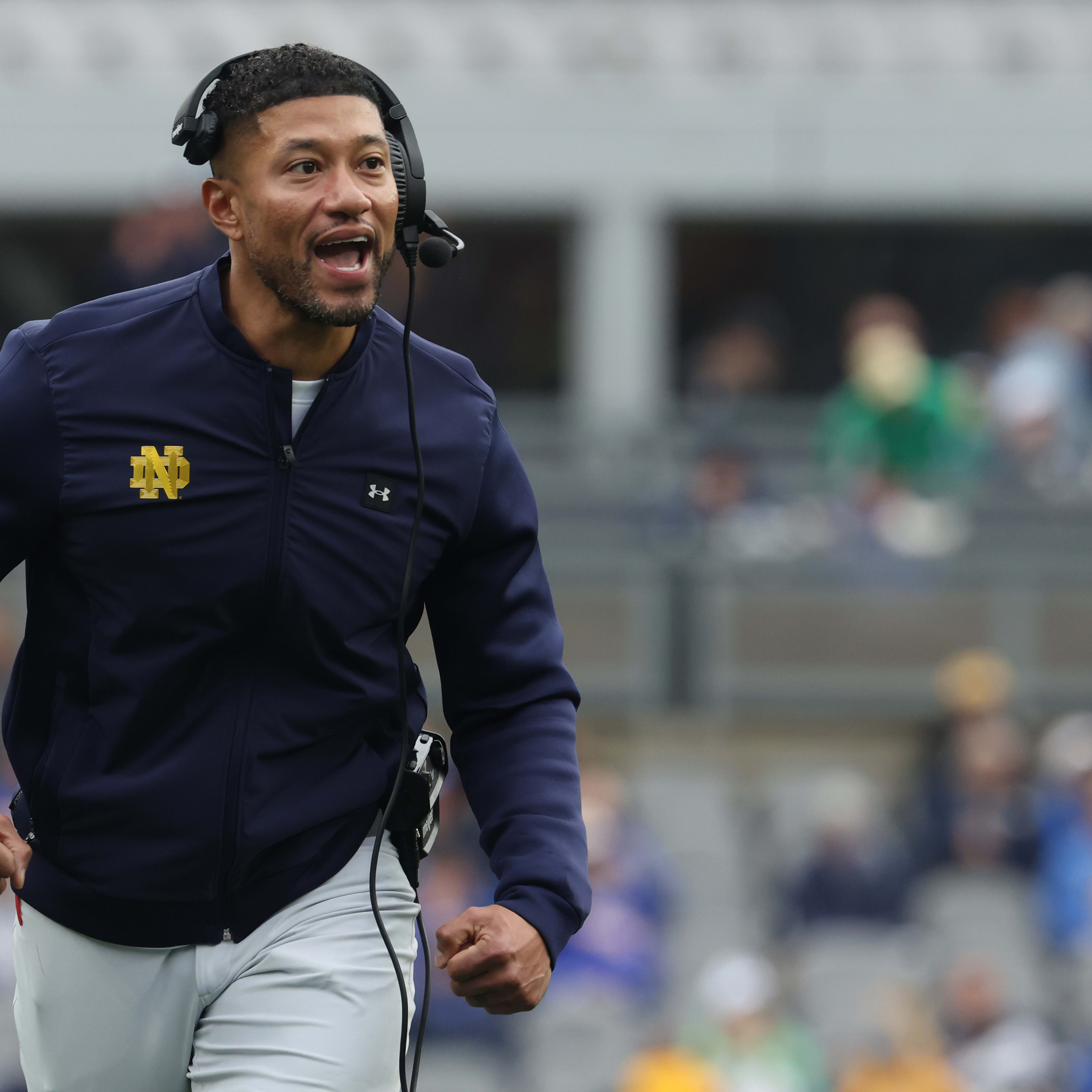 Two Quarterbacks Floated As Replacement For Aaron Rodgers In Pittsburgh ...