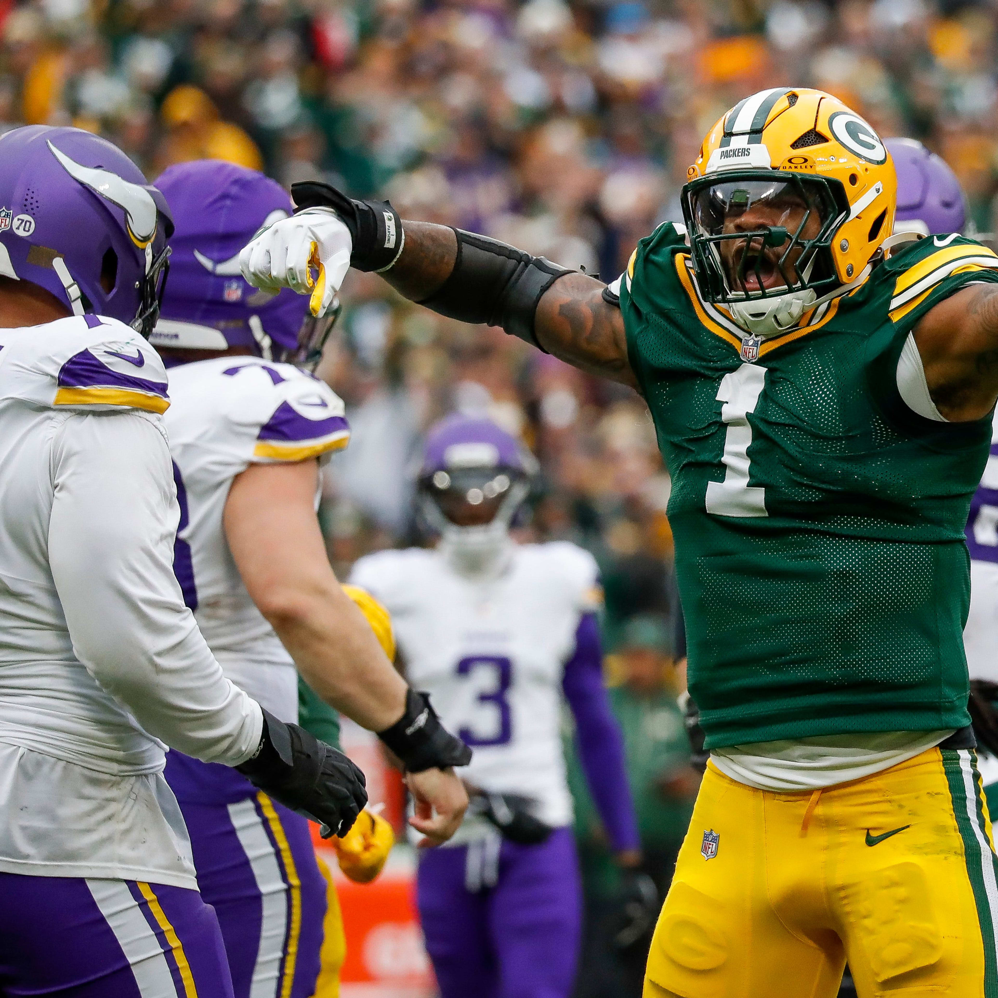 NFL Sideline Reporter Posted Jaw-Dropping Outfit Photo - The Spun