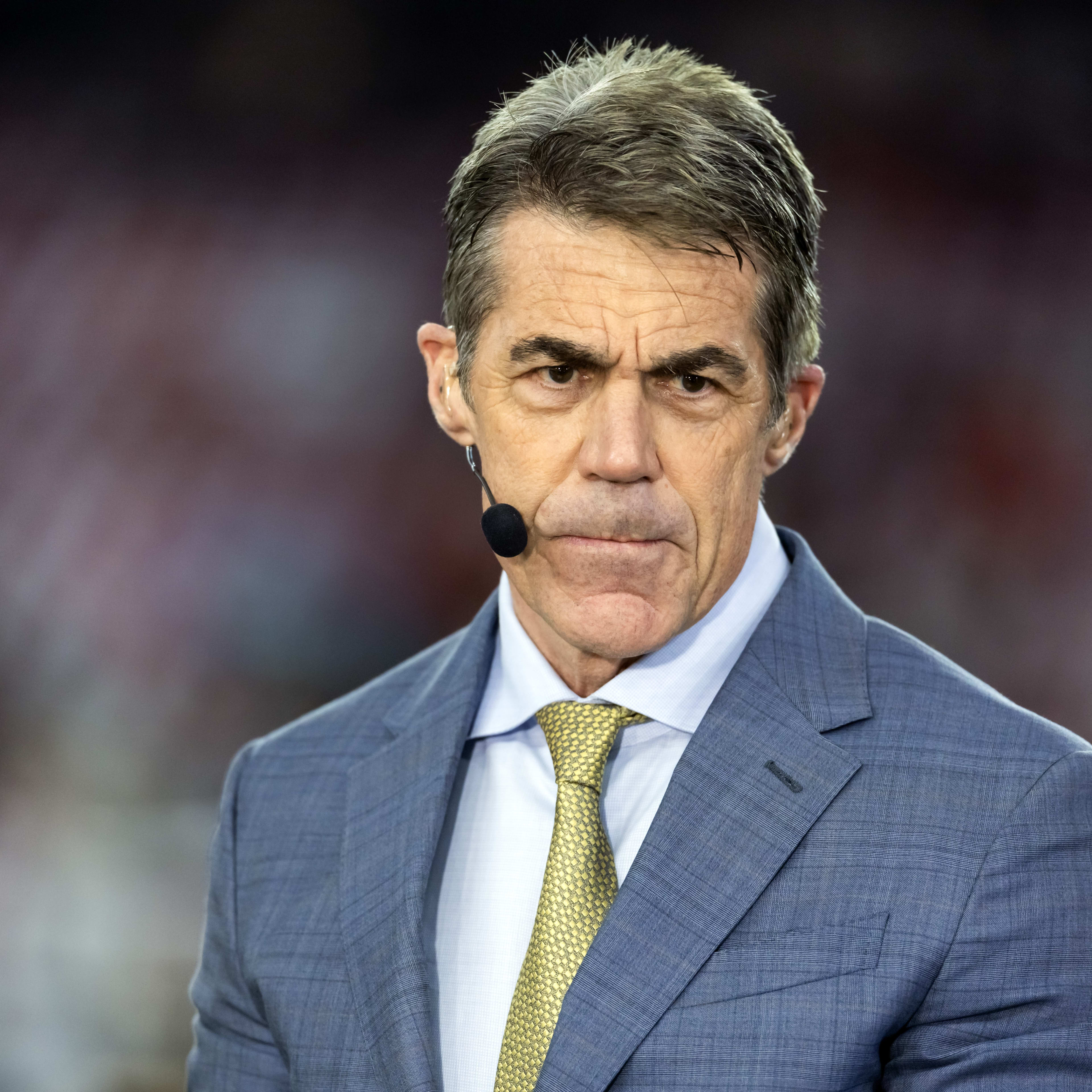 ESPN Announcer Chris Fowler Causes Stir With Gym Video - The Spun