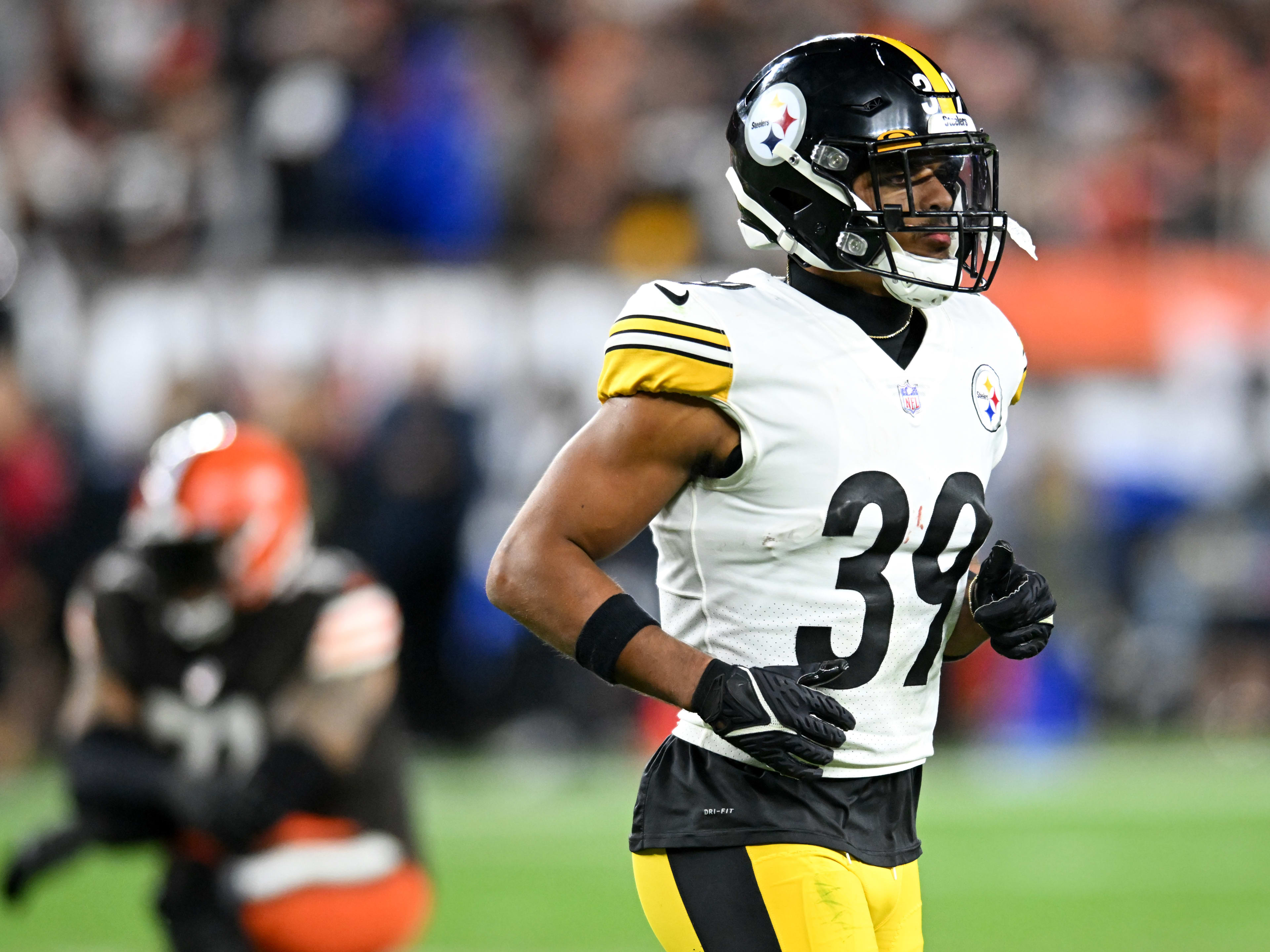 Former NFL Quarterback Ryan Fitzpatrick Lands New Job - The Spun