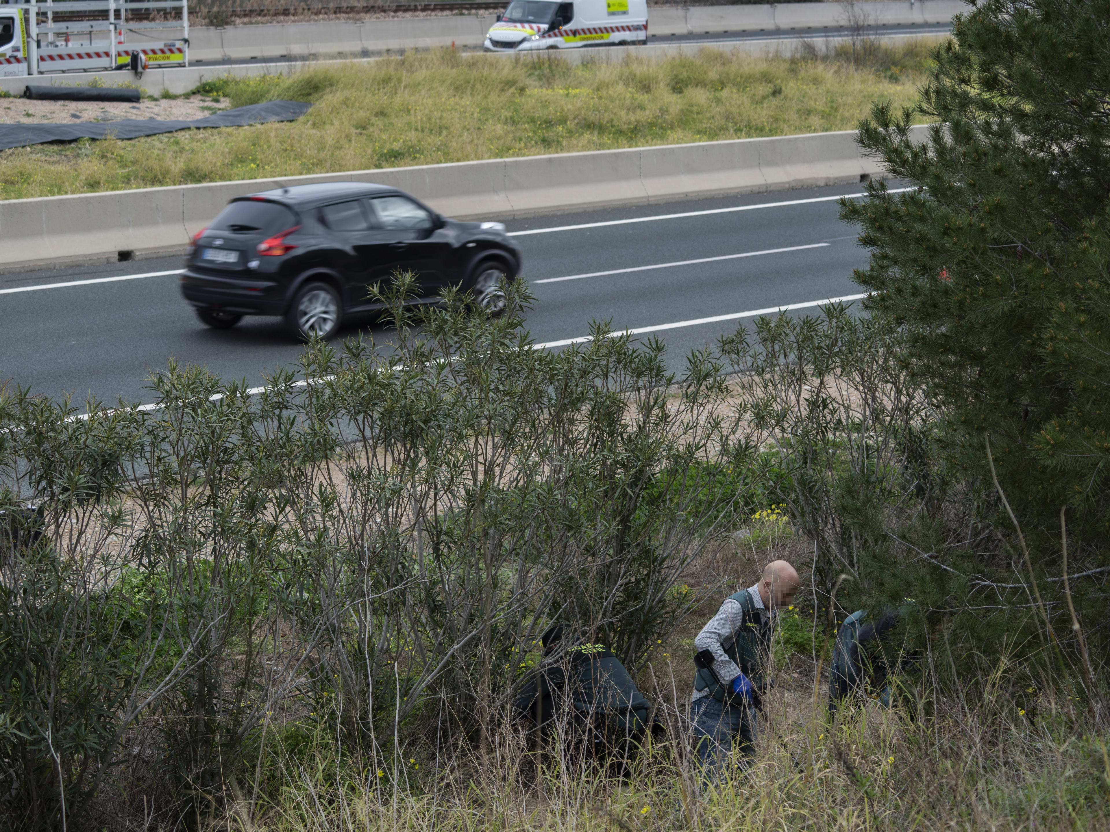 'Wow' - Swimsuit Photo Of 68-Year-Old Model Goes Viral - The Spun