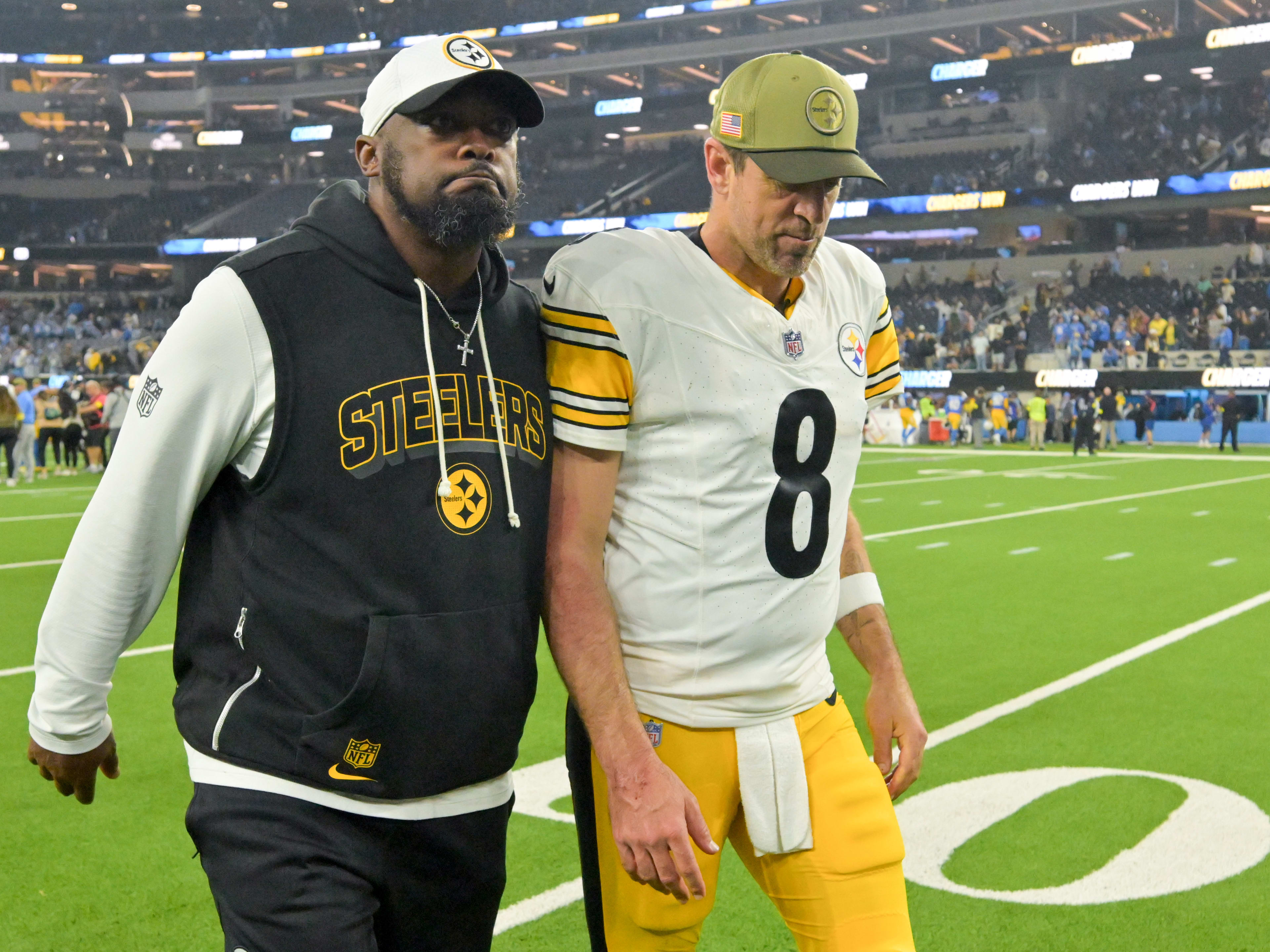 NFL Fans React To Aaron Rodgers' Emotional Goodbye To Mike Tomlin - The ...