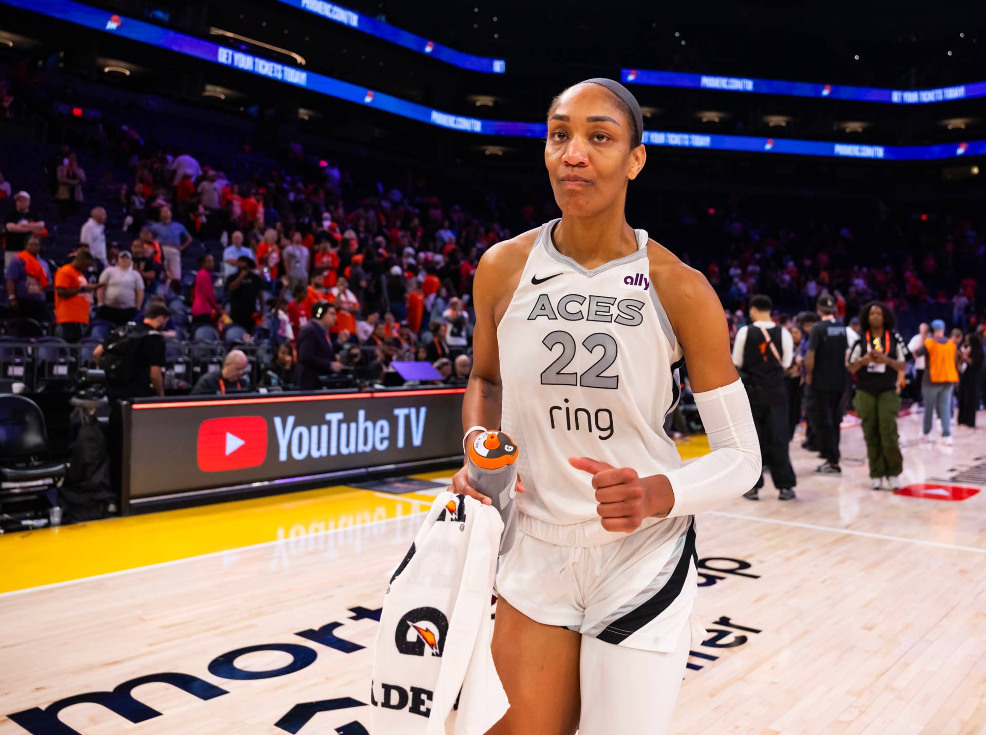 WNBA News, Player Buzz, Viral Moments & Off-Court Stories - The Spun