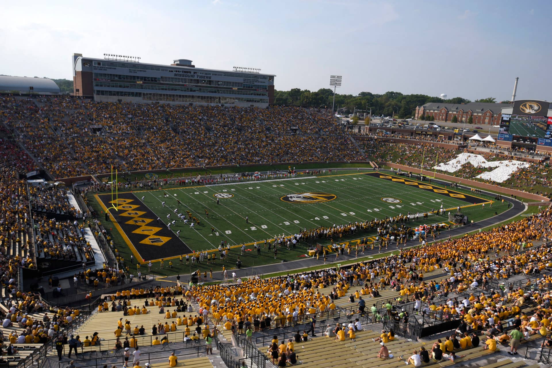 Here's Why Homecoming Is So Important To Mizzou - The Spun