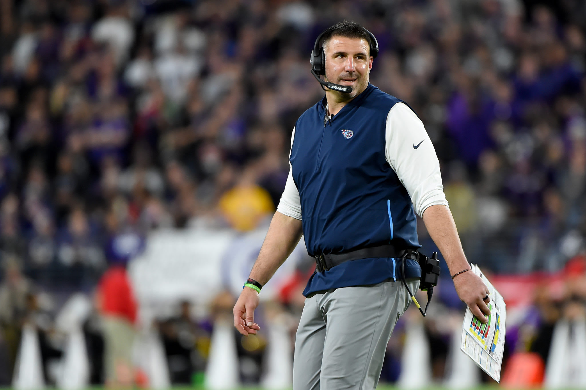 NFL Fanbase Calling For Ownership To Hire Mike Vrabel - The Spun