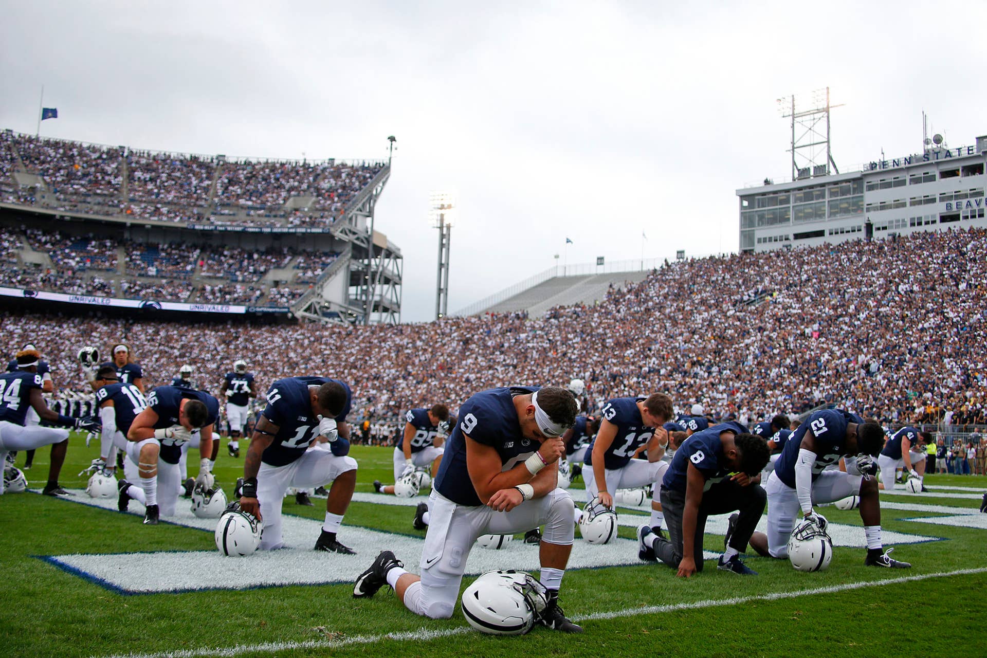 Neil deGrasse Tyson Criticized For Comment On Athletes Praising God ...