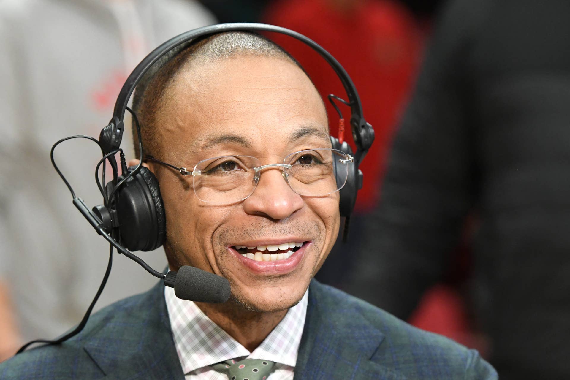 College Football Fans Are Calling For Gus Johnson To Retire - The Spun