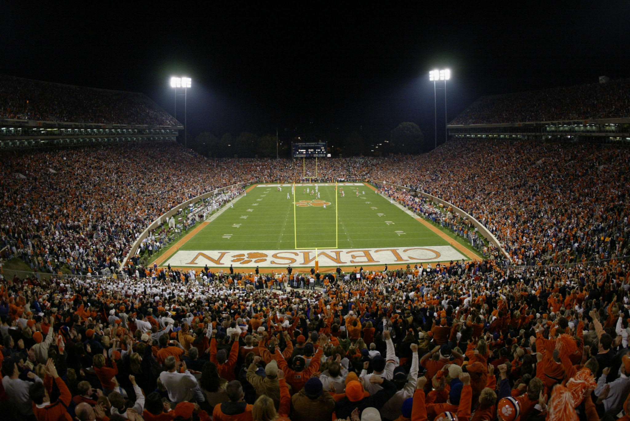 Look: College Football's 10 Most 'Intimidating' Stadiums In 2023 - The Spun