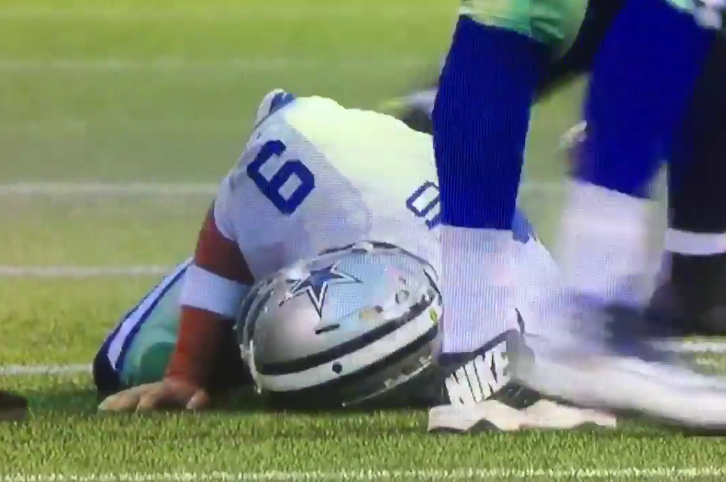 Tony Romo Injury Not Serious After QB Leaves Game Following Sack - The Spun