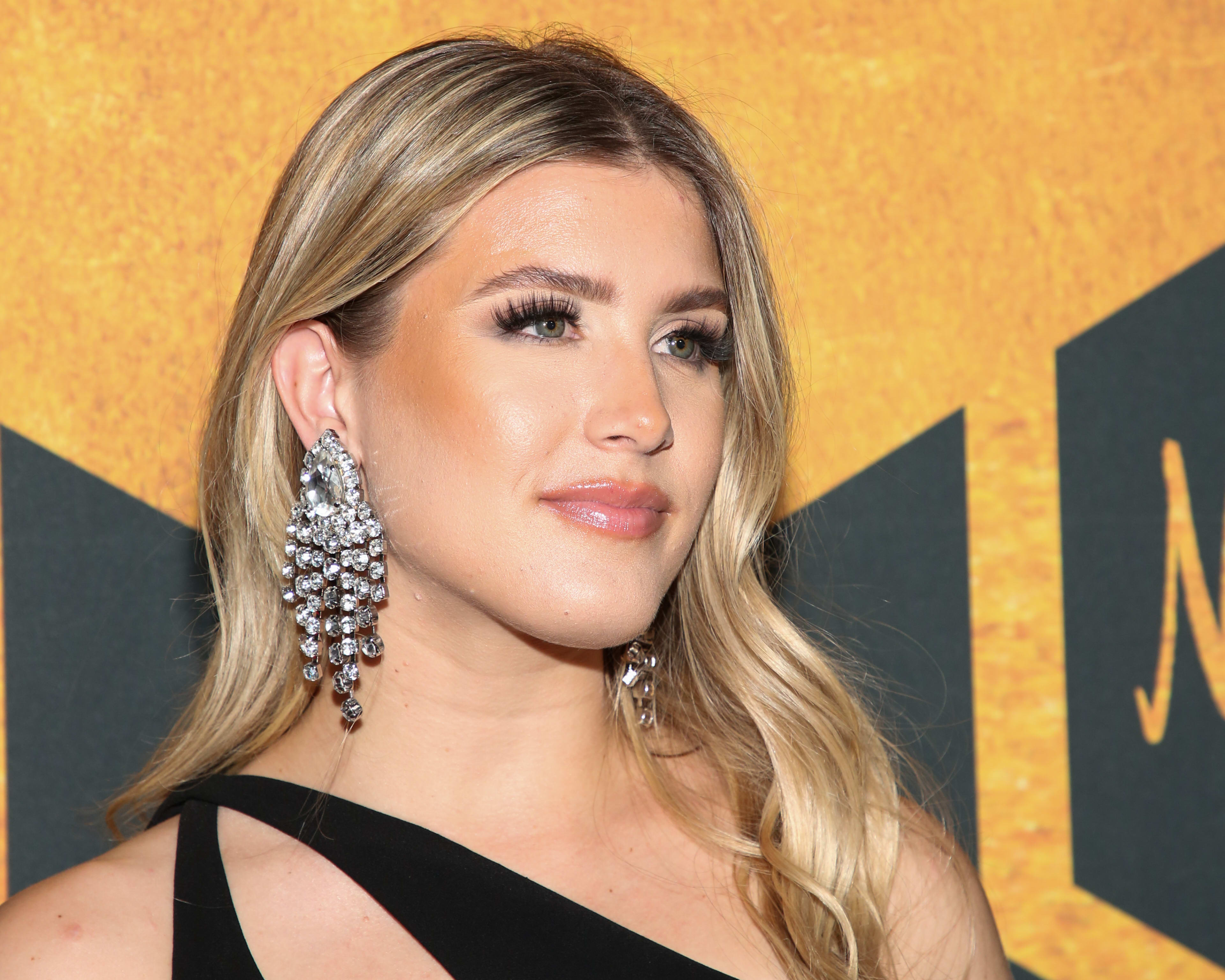 Tennis Star Genie Bouchard Posts Jaw-Dropping Swimsuit Photo - The Spun