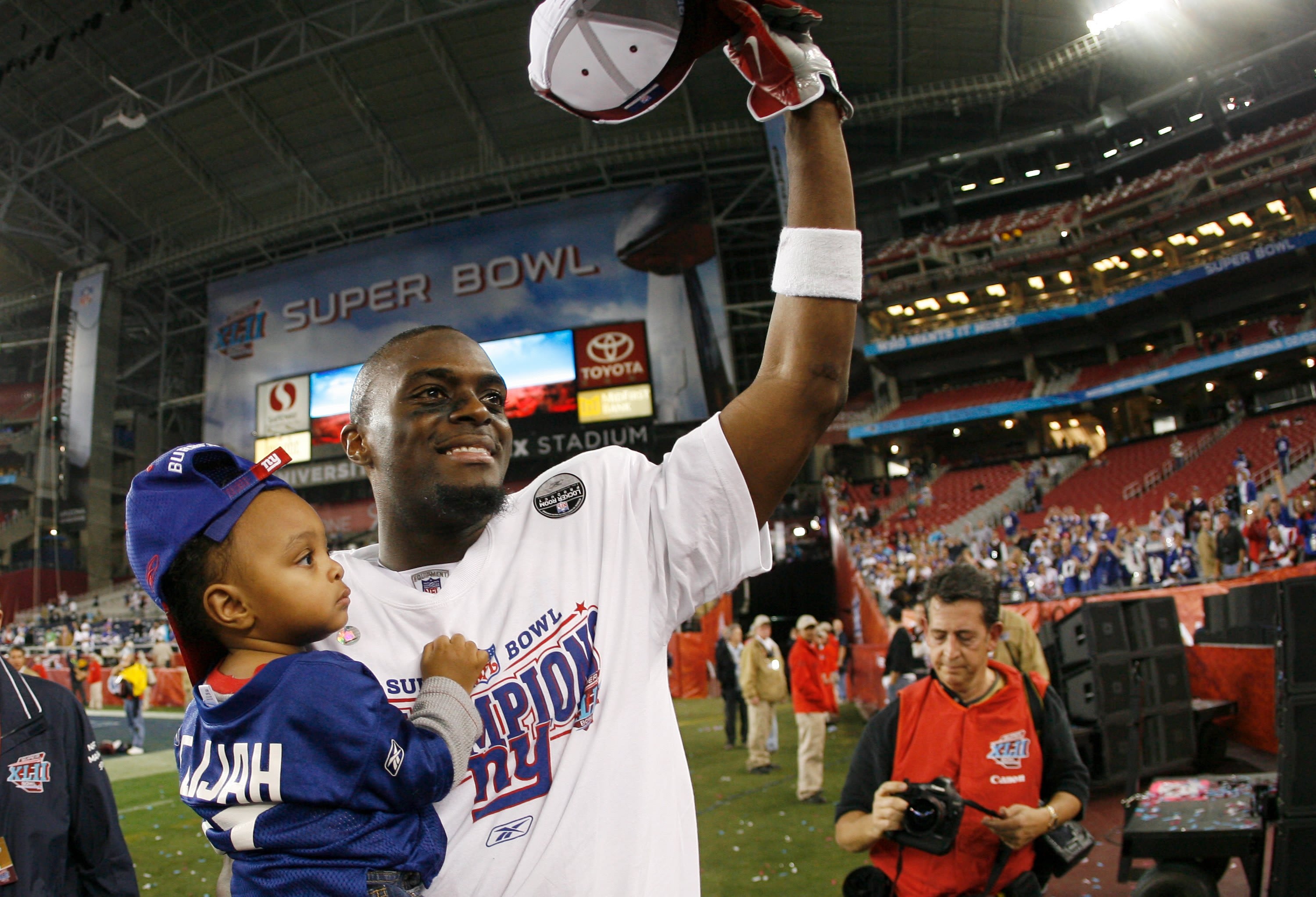 Former New York Giants Star Is Auctioning His Super Bowl XLII Ring ...