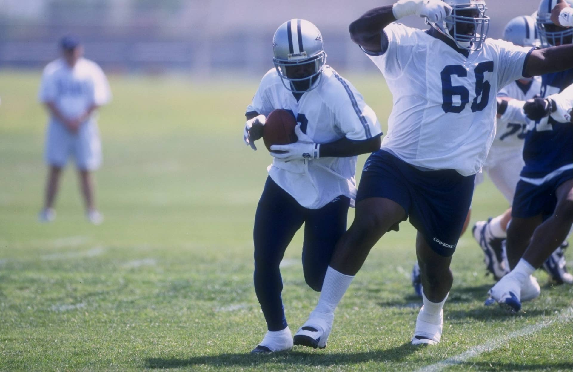 Former Dallas Cowboys Lineman Has Died At 49 - The Spun