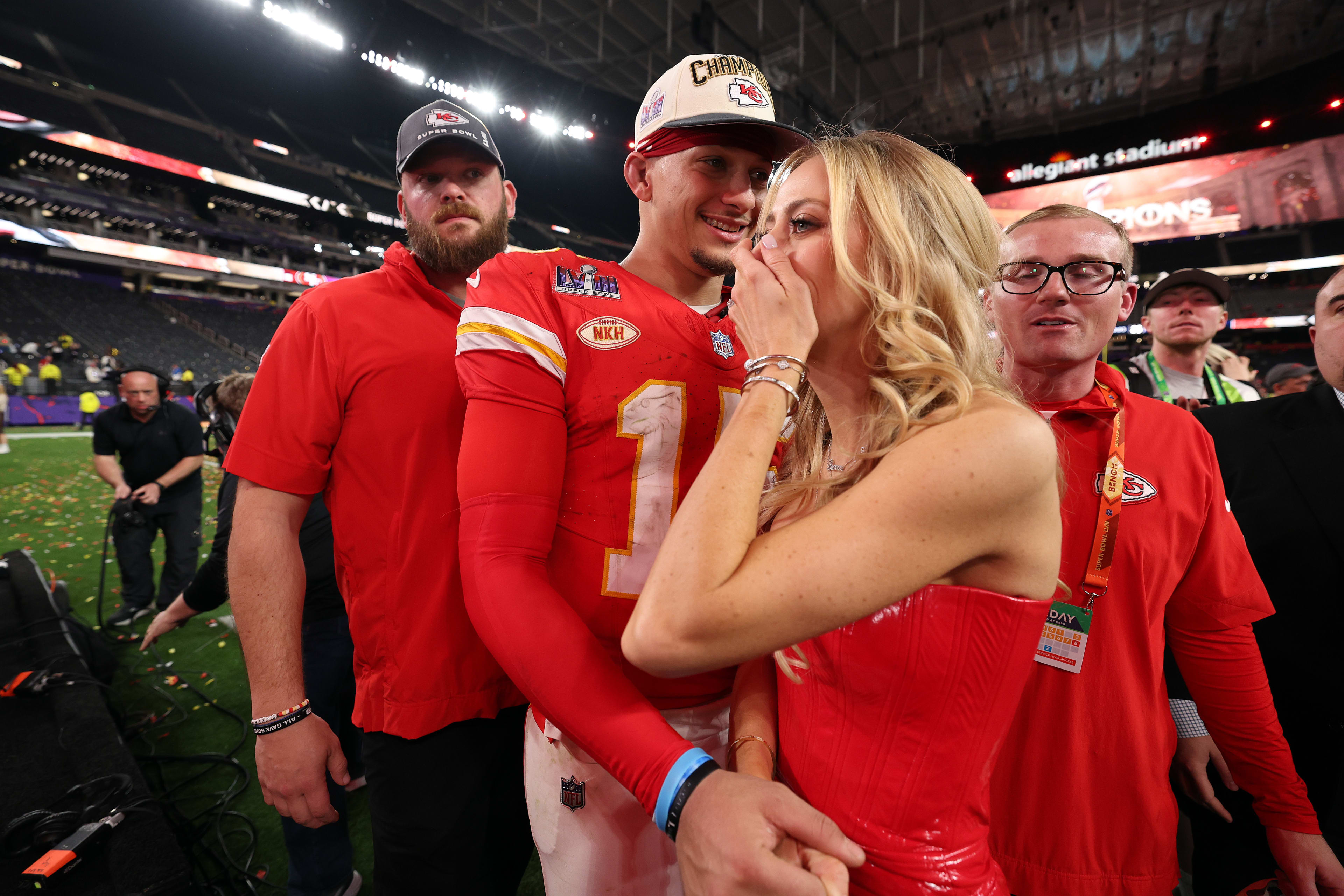 Did Cowboys Star George Pickens Take Shot At Patrick Mahomes' Wife ...