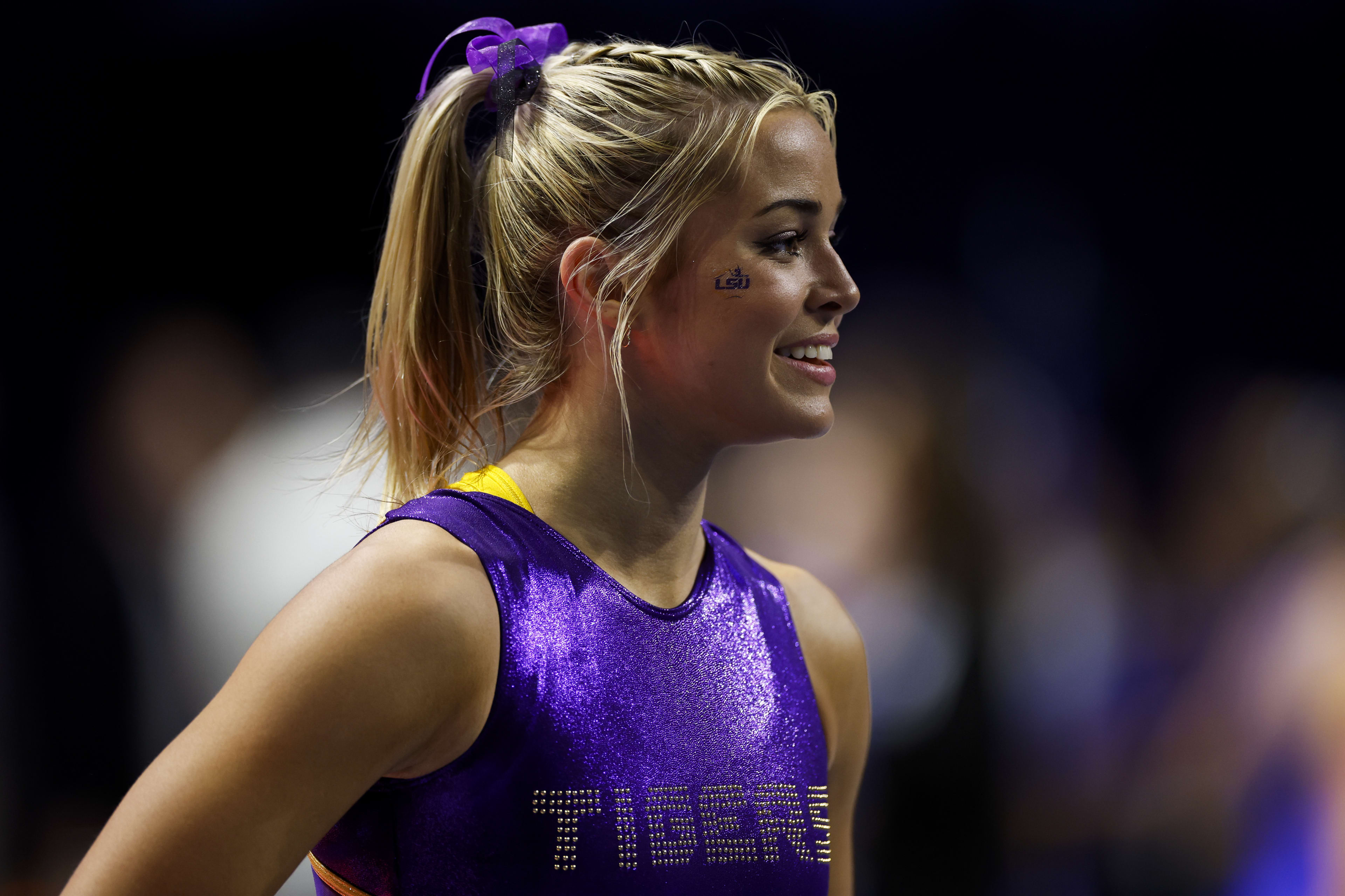 Video Of Olivia Dunne Doing Donald Trump's Dance Is Going Viral - The Spun