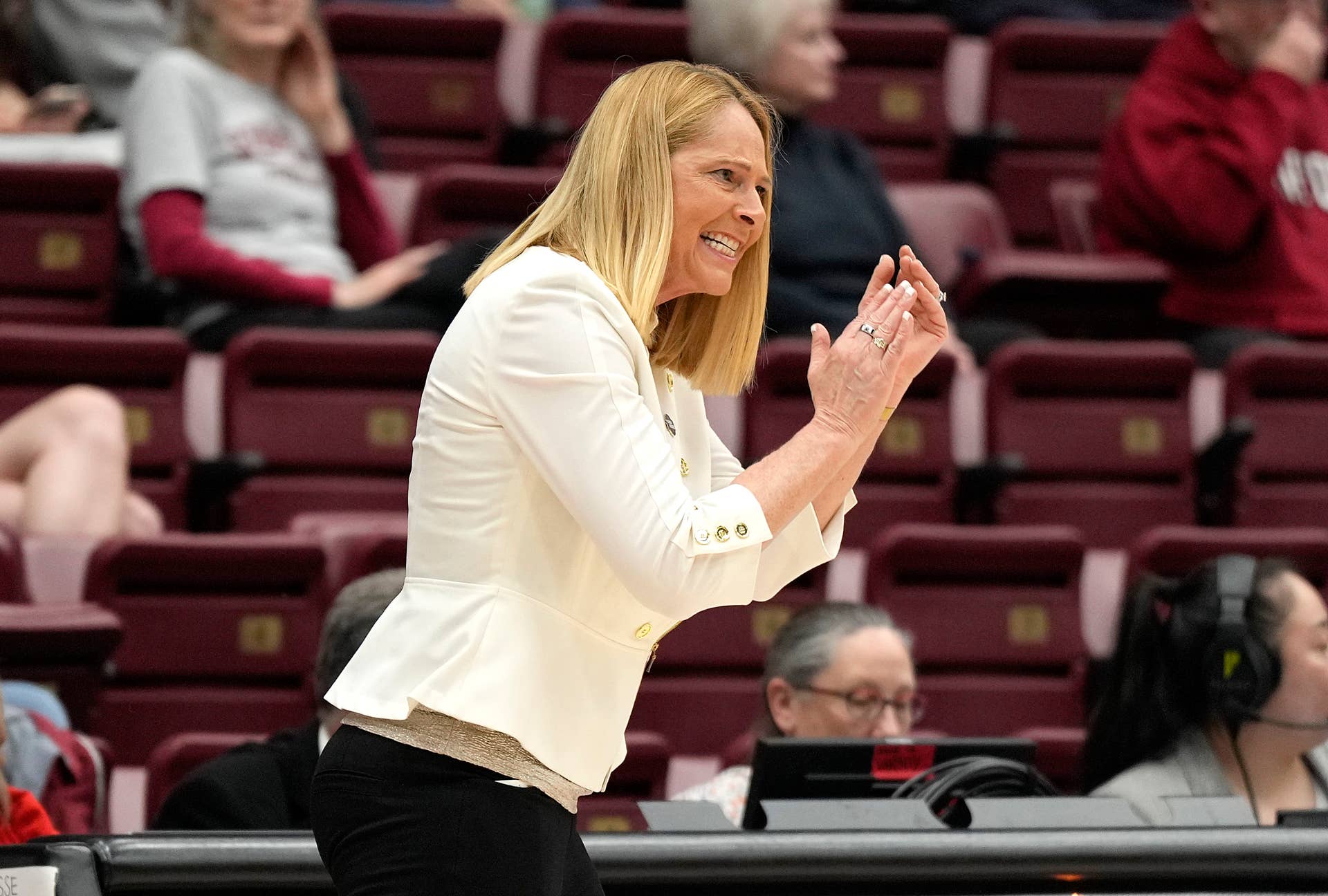 The 5 Highest-Paid Coaches In Women's Basketball - The Spun