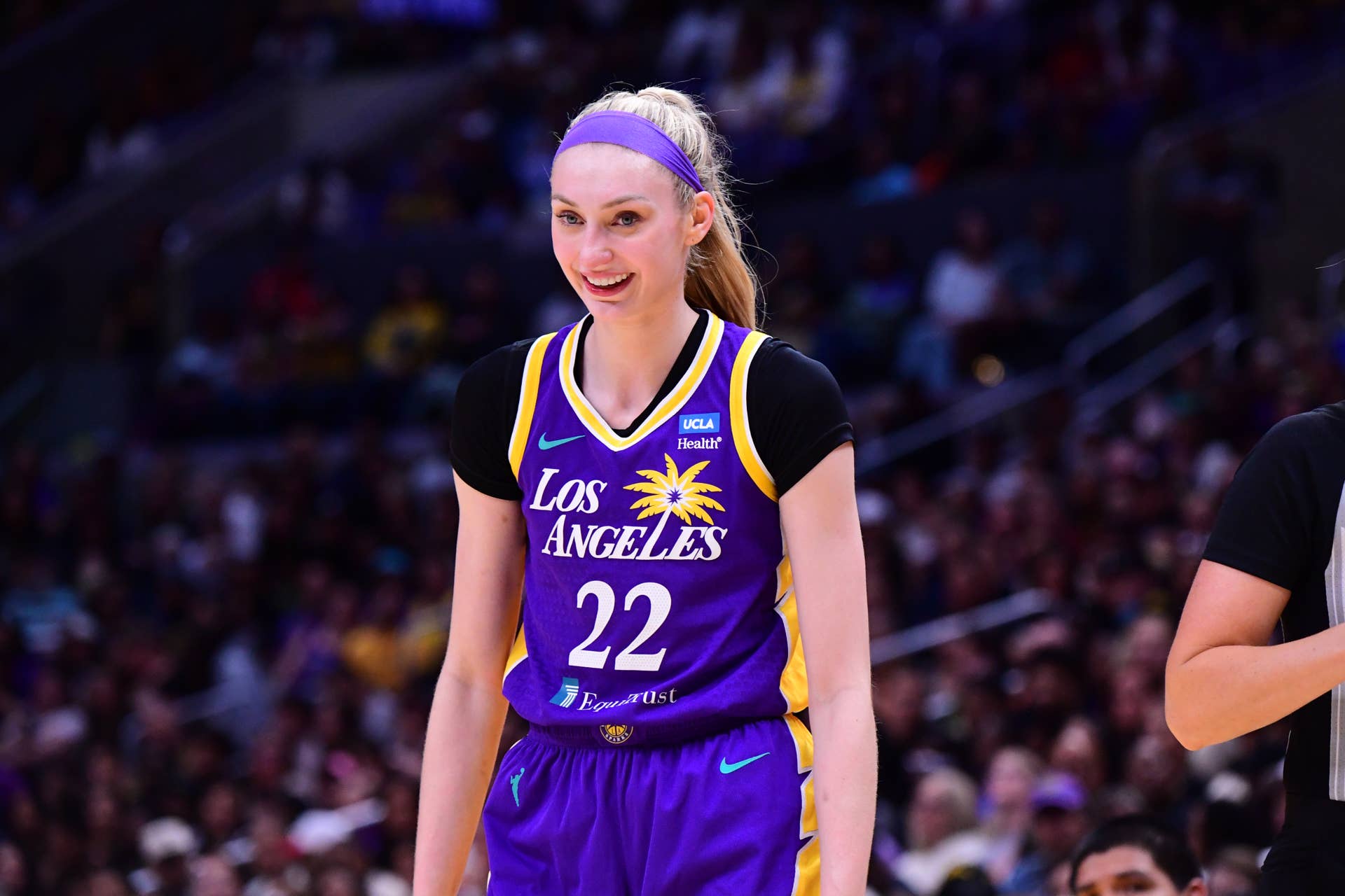 WNBA Star Cameron Brink Poses For Jaw-Dropping Swimsuit Photo - The Spun
