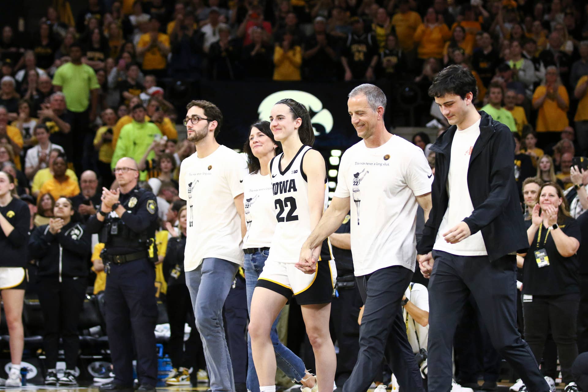 Congratulations Pouring In For Caitlin Clark's Family On Monday - The Spun