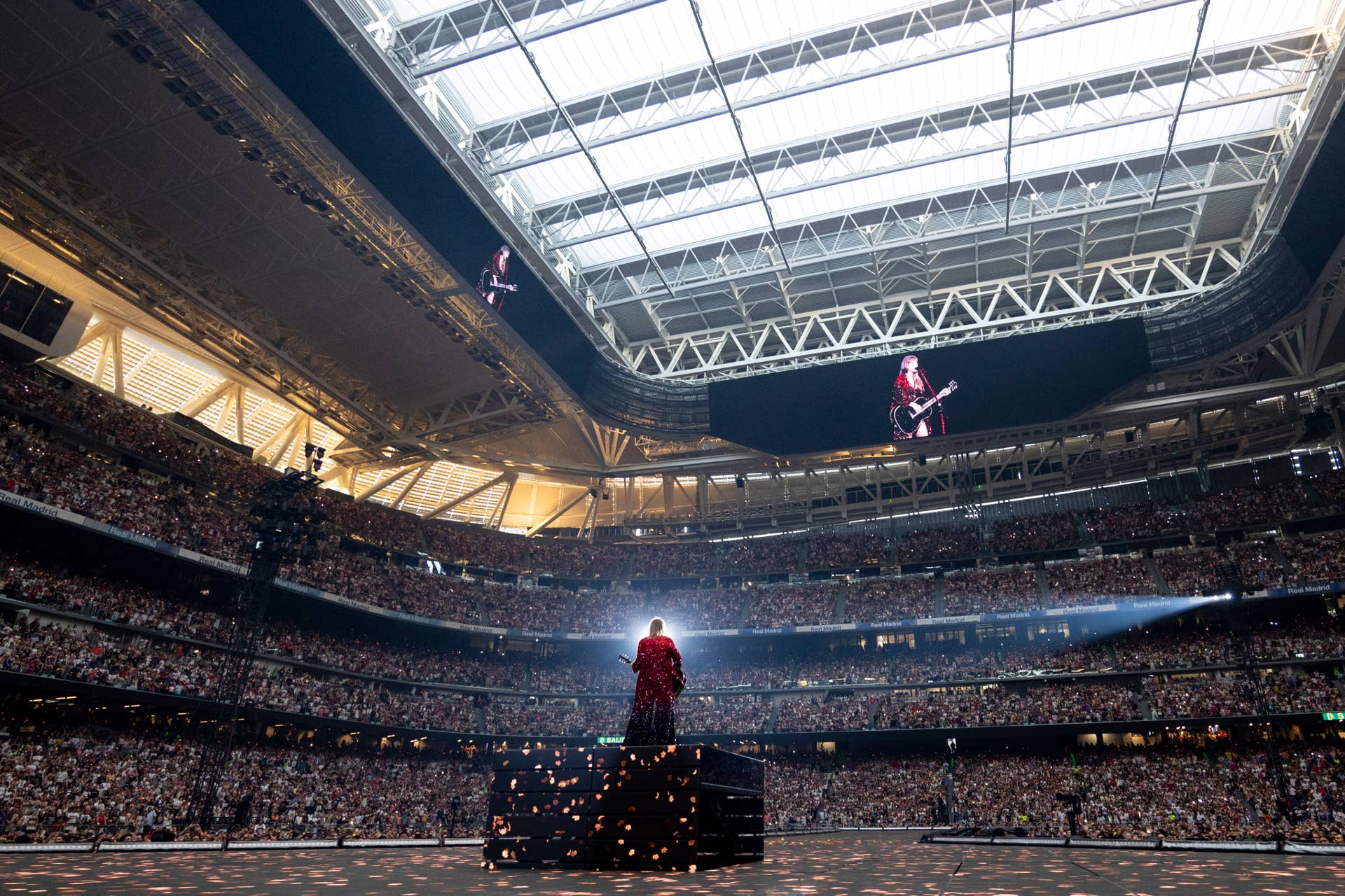 8 Iconic Pop Stars Have Declined Super Bowl Halftime Show - The Spun