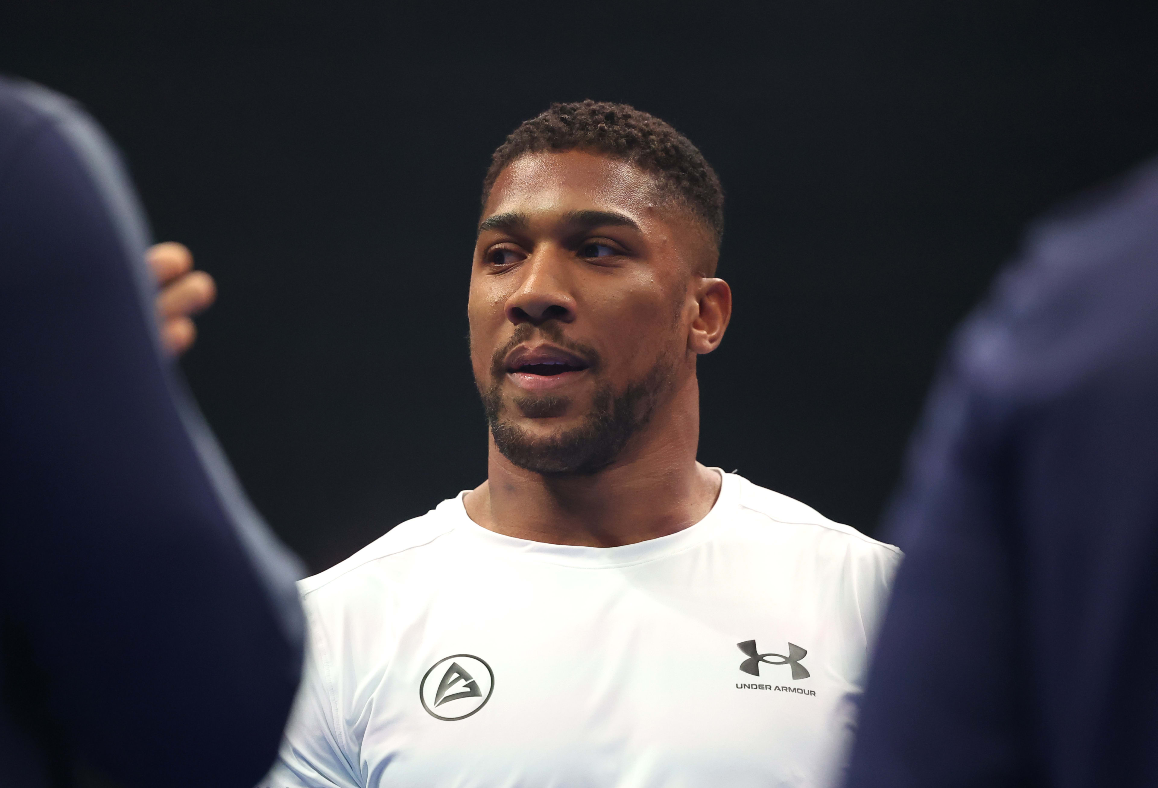 'Horrifying' Photo Emerges From Anthony Joshua Car Accident - The Spun