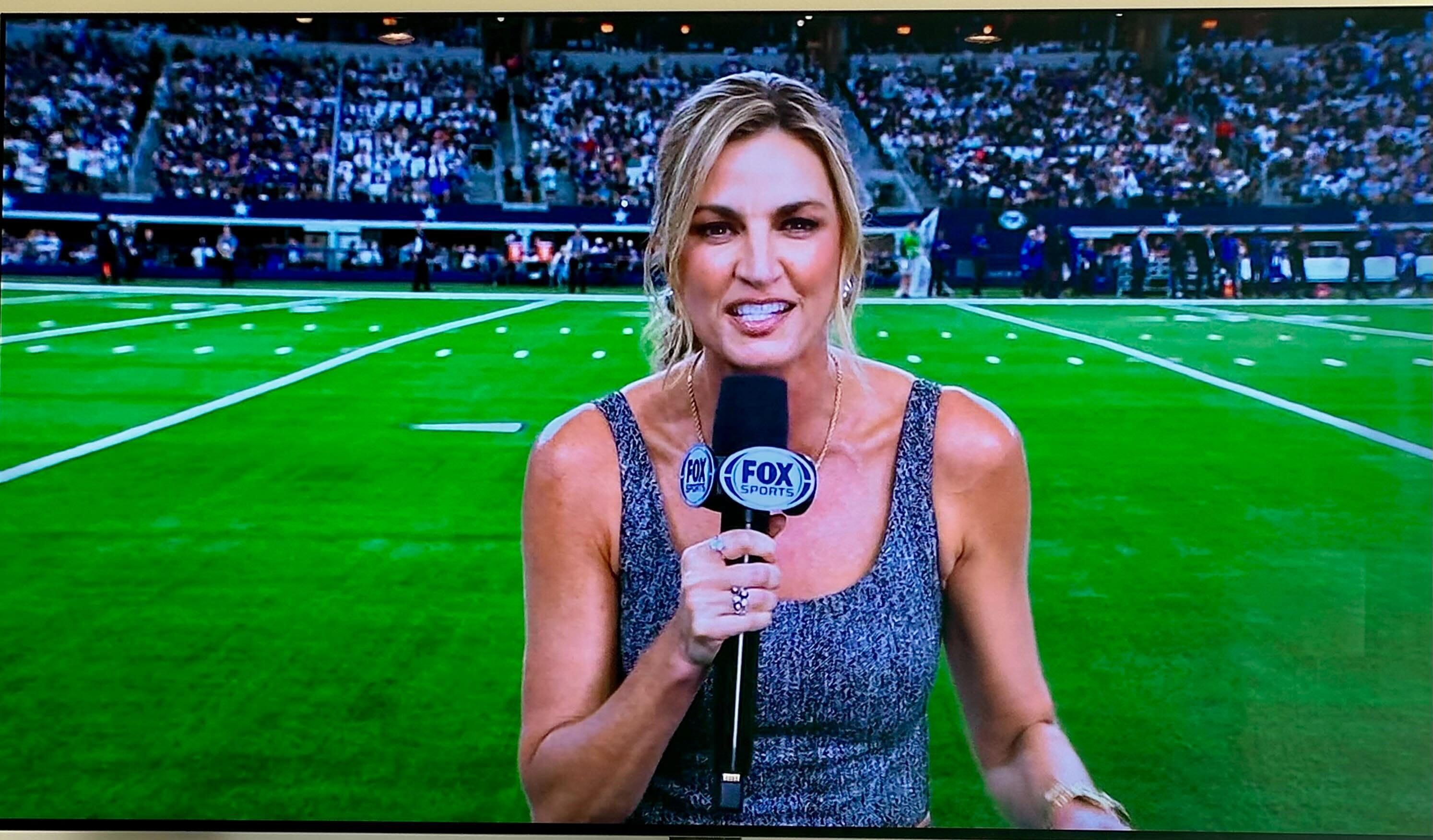 Photo Of Erin Andrews Not Wearing Any Pants Goes Viral - The Spun