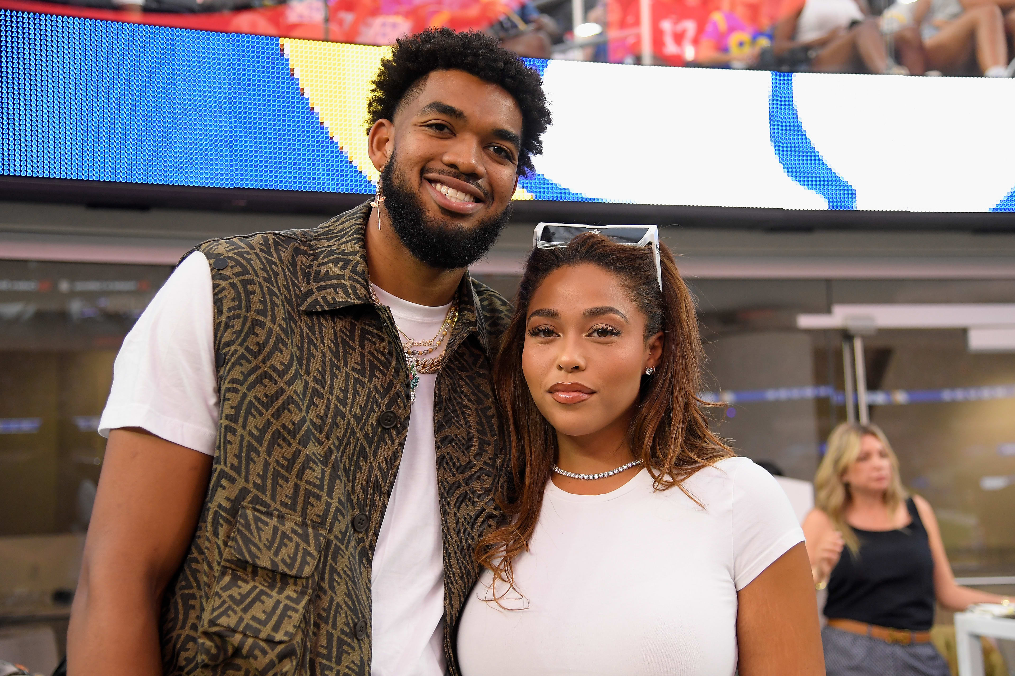 Karl-Anthony Towns' Model Girlfriend Shares Jaw-Dropping Swimsuit Photo ...