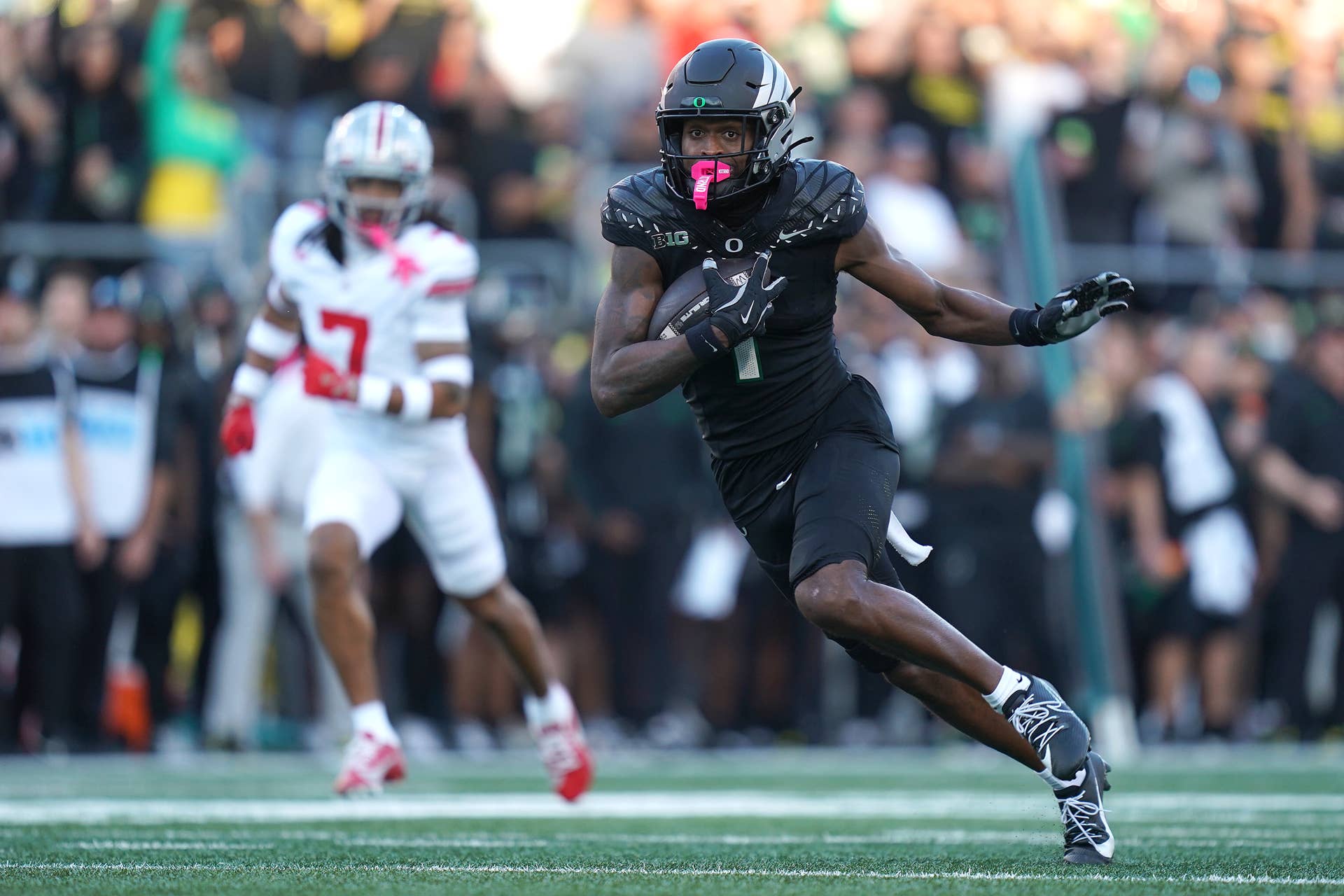 A Player Got Ejected For Spitting In Ohio State-Oregon Game - The Spun