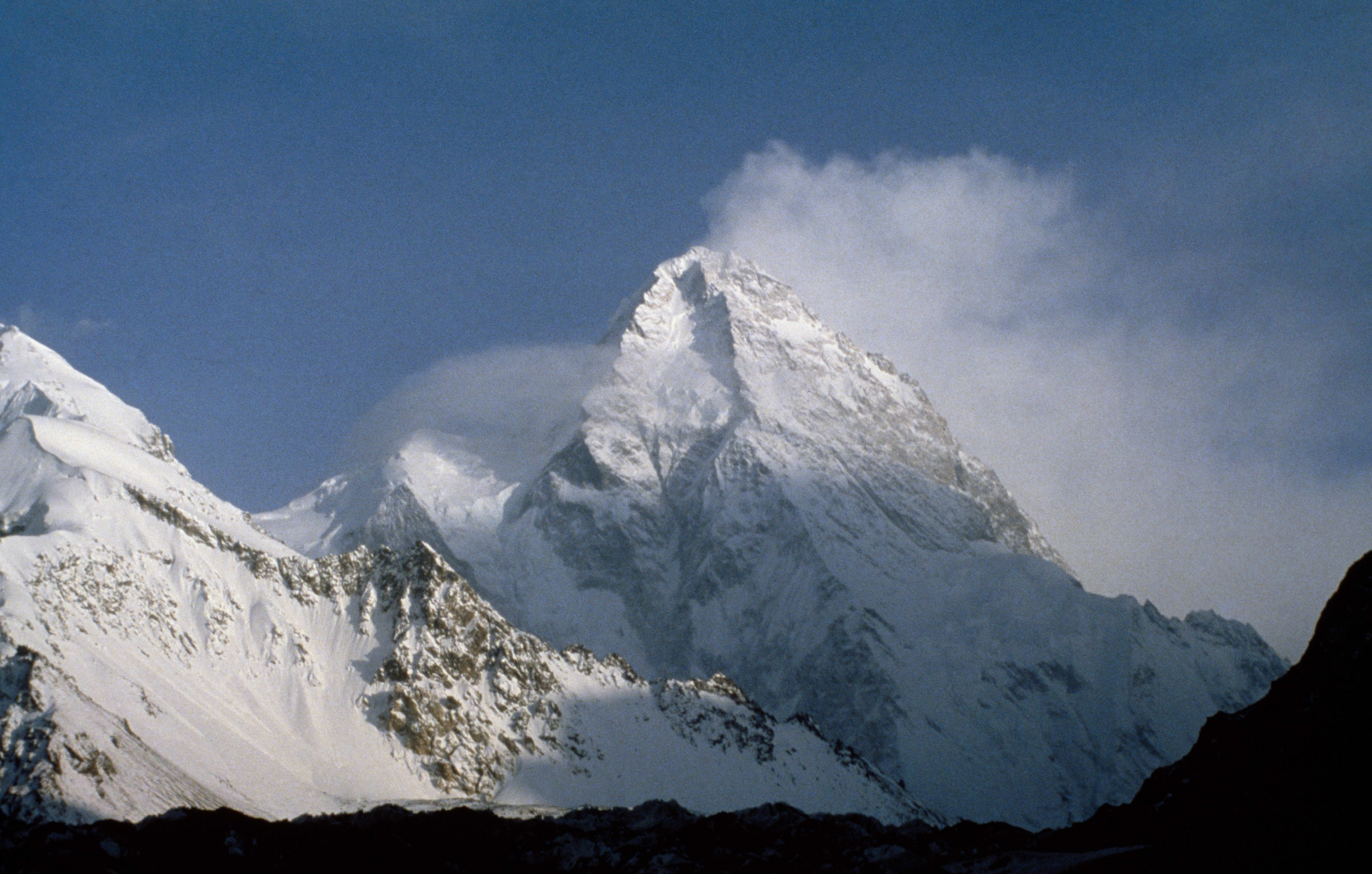 The World's Most Dangerous Mountain Has A 25 Percent Death Rate - The Spun