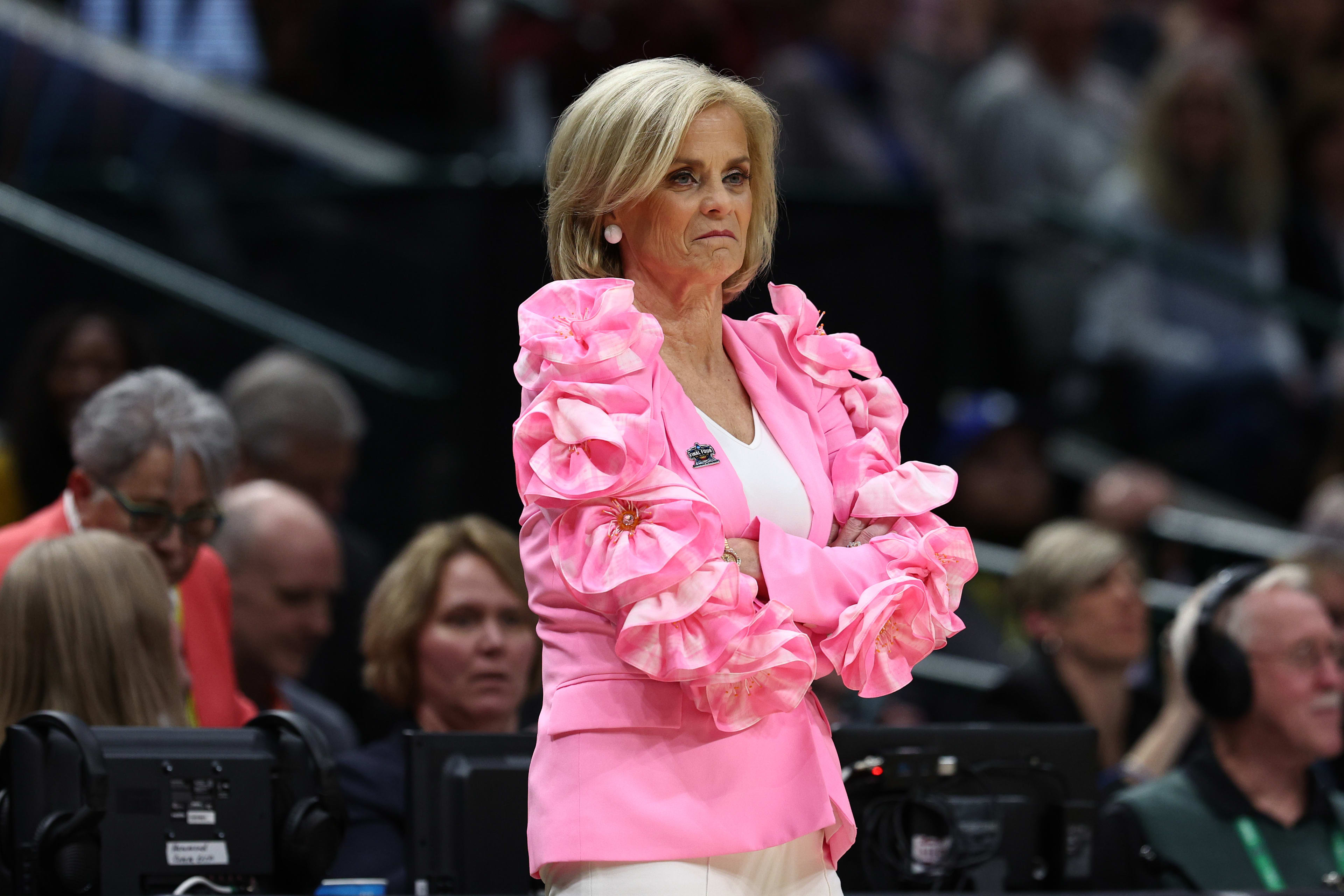 Everyone's Saying The Same Thing About Kim Mulkey Today - The Spun