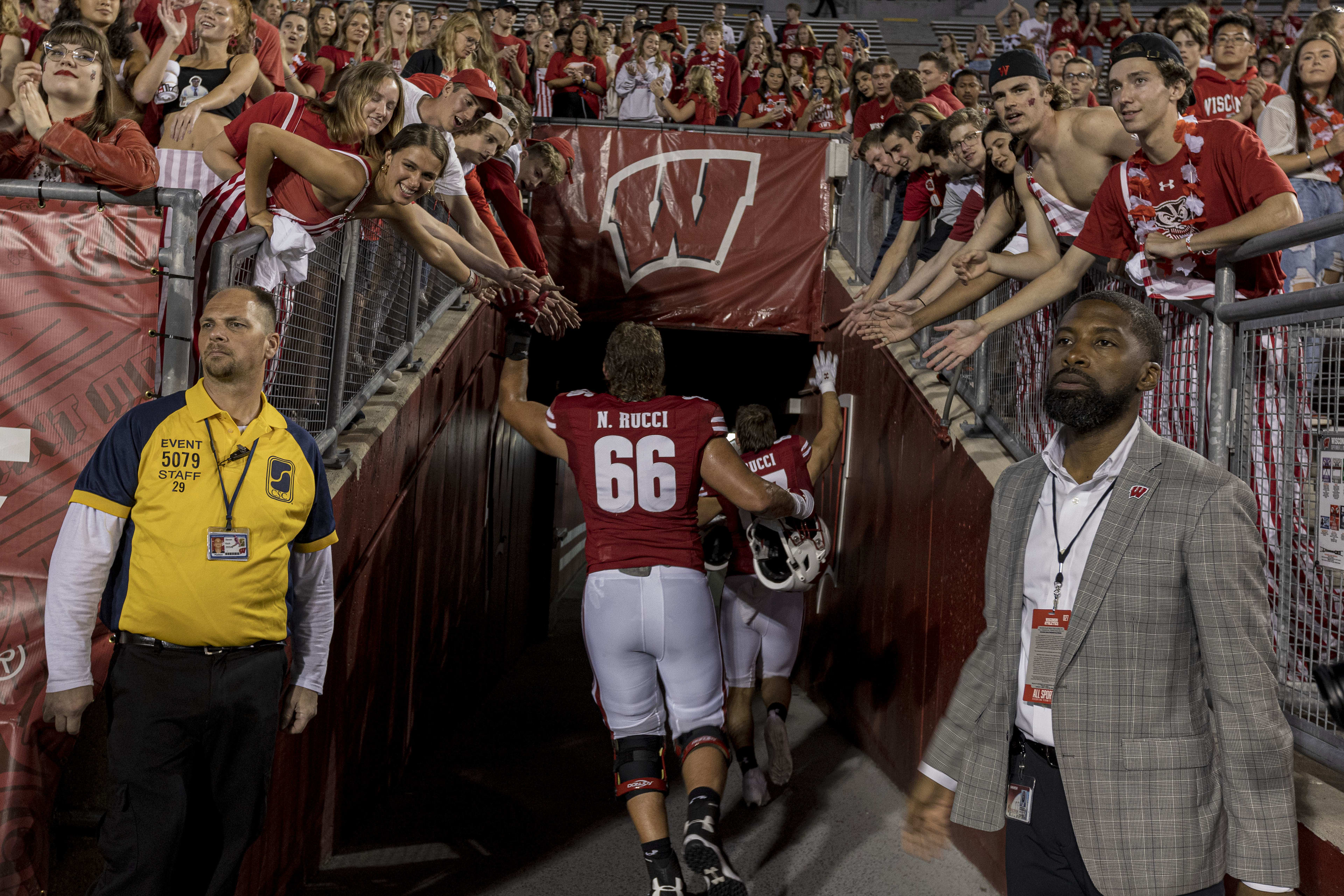 Wisconsin Badgers - The Spun