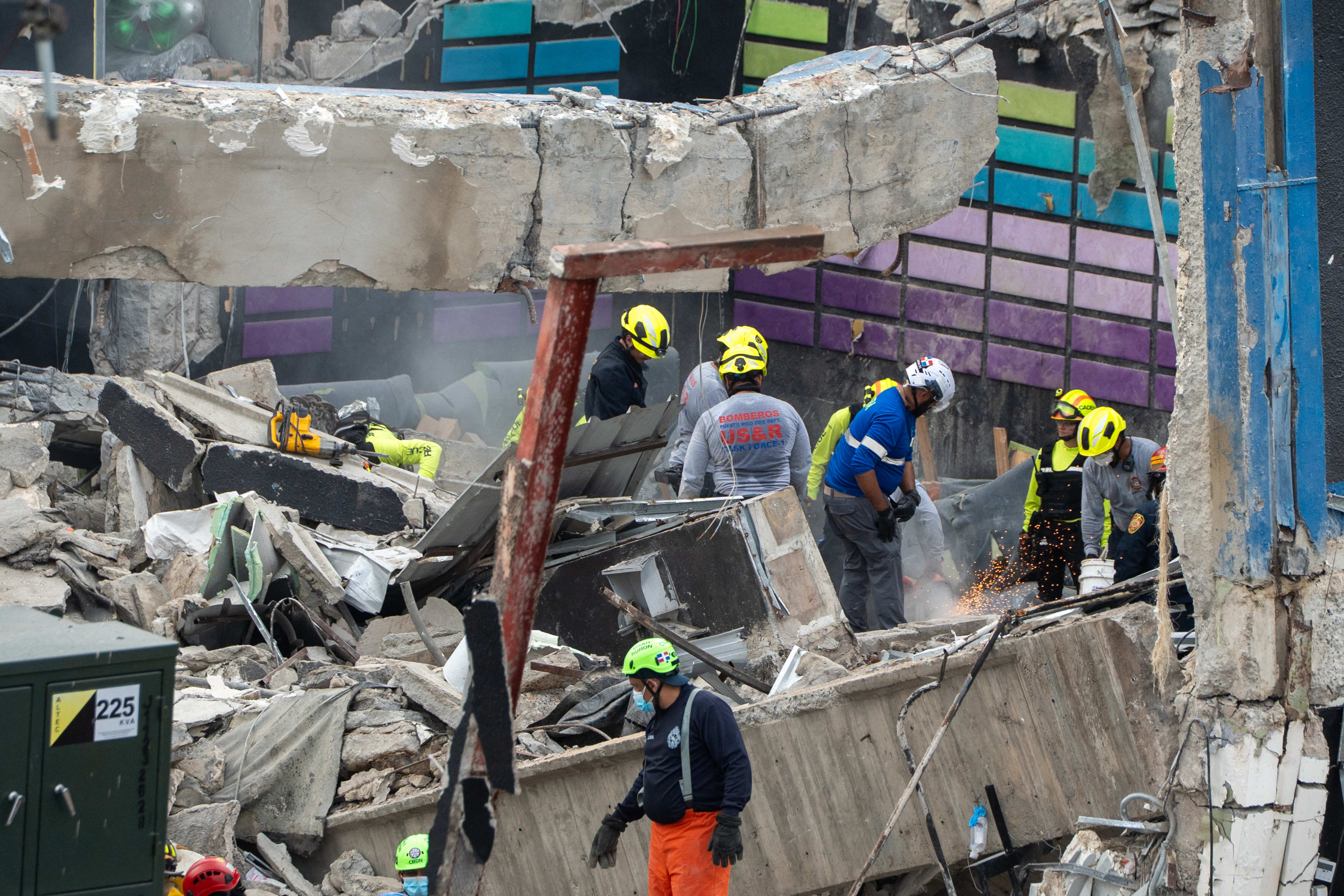 Horrifying Video From Nightclub Tragedy Shows Moment Roof Collapsed ...