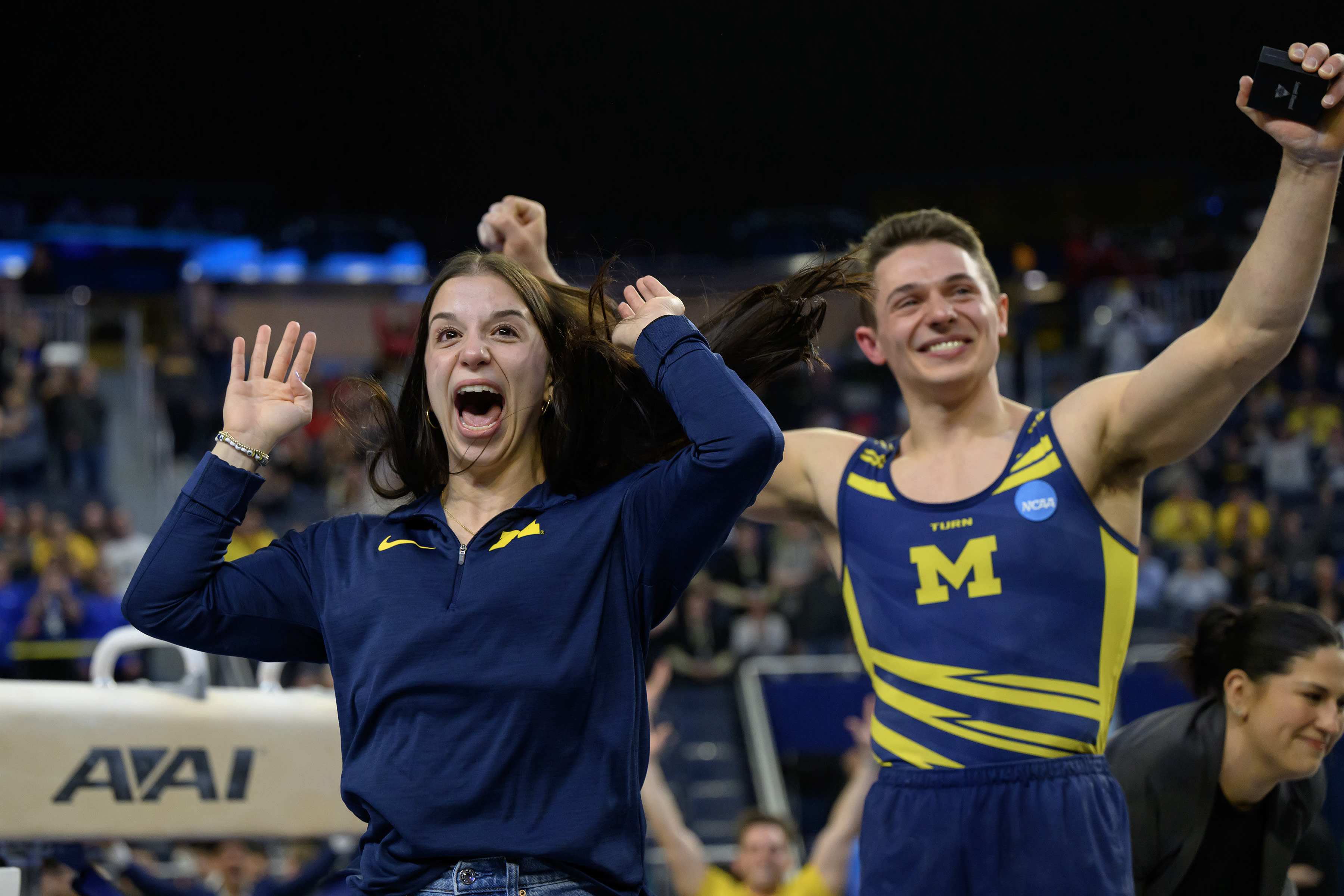 Olympic Gymnast Proposes To Girlfriend After Winning National Title ...