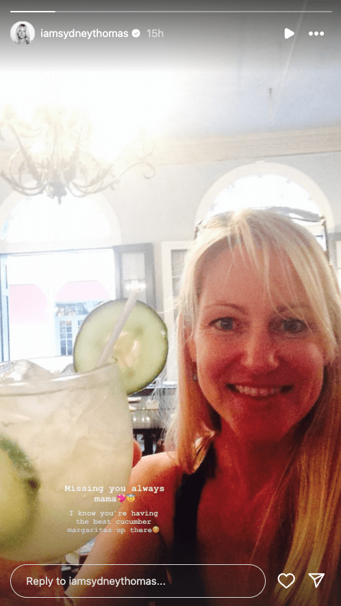 Prayers Pouring In For Viral Ring Girl Sydney Thomas - The Spun