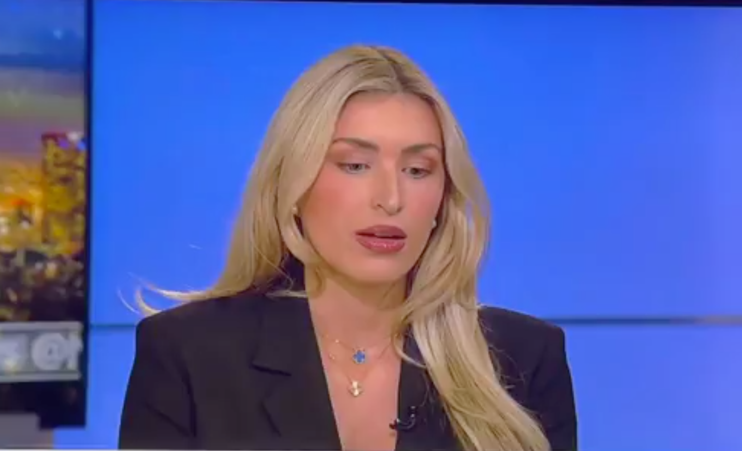 Fox News Panelist Faints During Live Broadcast Thursday - The Spun