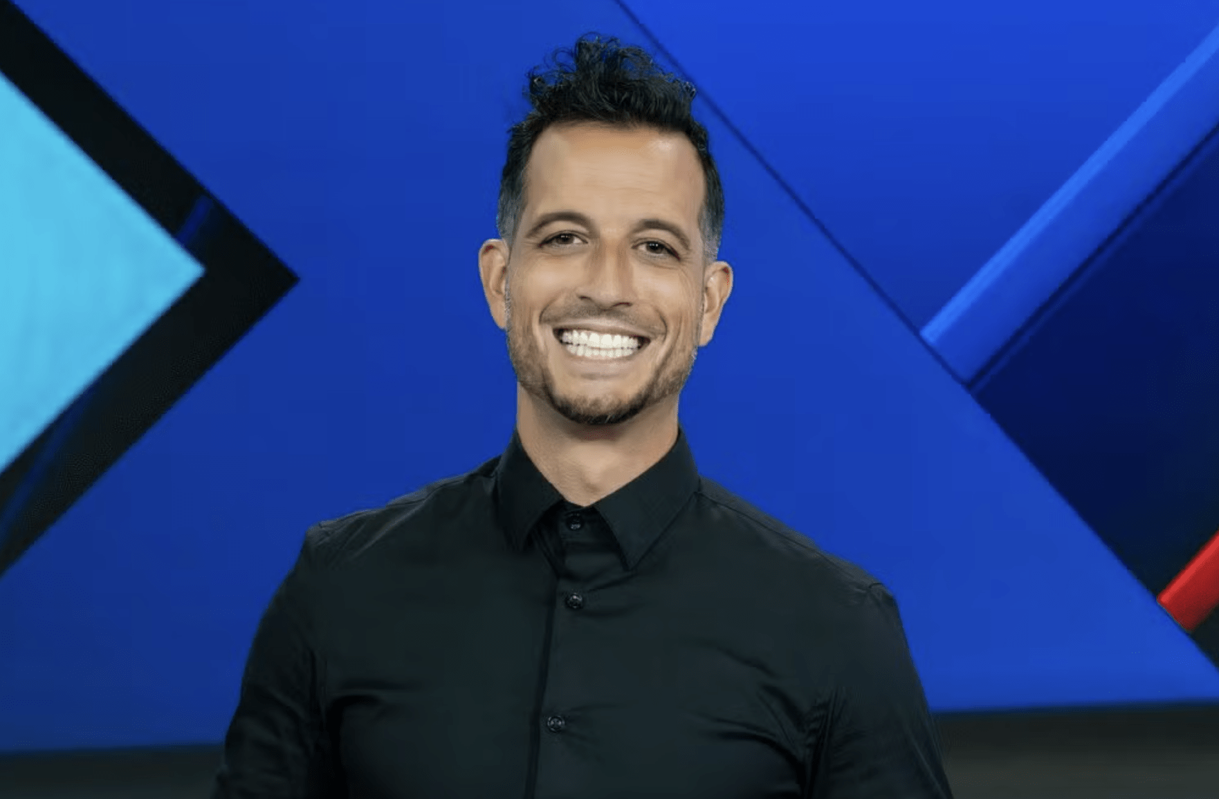 Meet The Wife Of 'Around The Horn' Host Tony Reali - The Spun