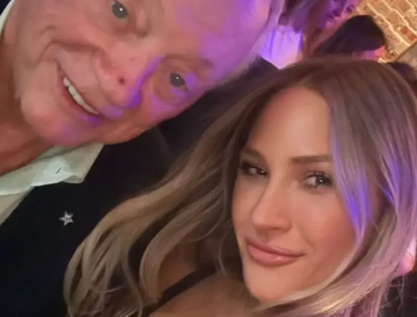 'Stunning' Woman Spotted With Jerry Jones Has Been Identified - The Spun